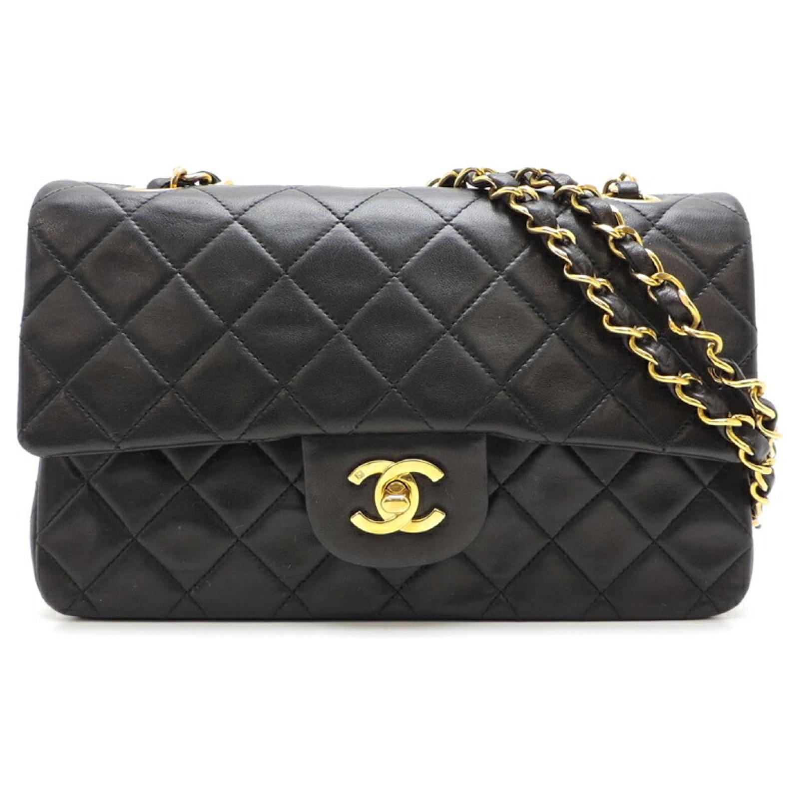 Timeless Chanel Classic Flap Black Leather ref.922242 - Joli Closet