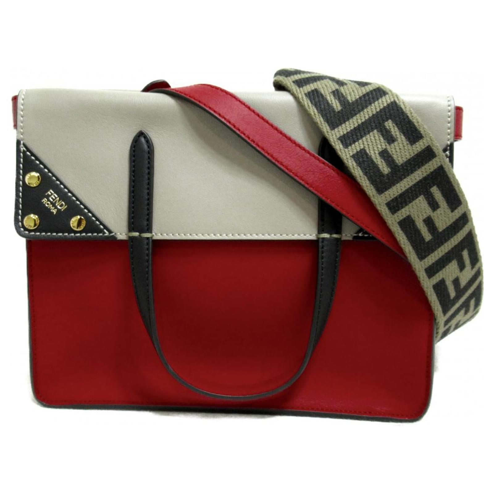 Fendi Flip Red Leather ref.930769 - Joli Closet