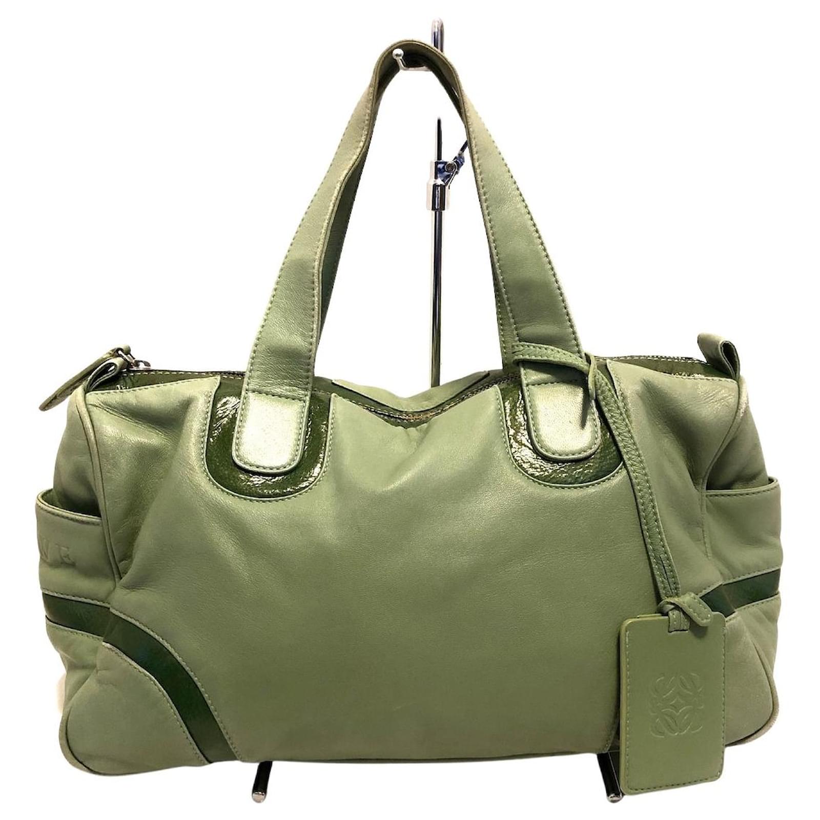 Loewe Green Leather ref.931957 - Joli Closet