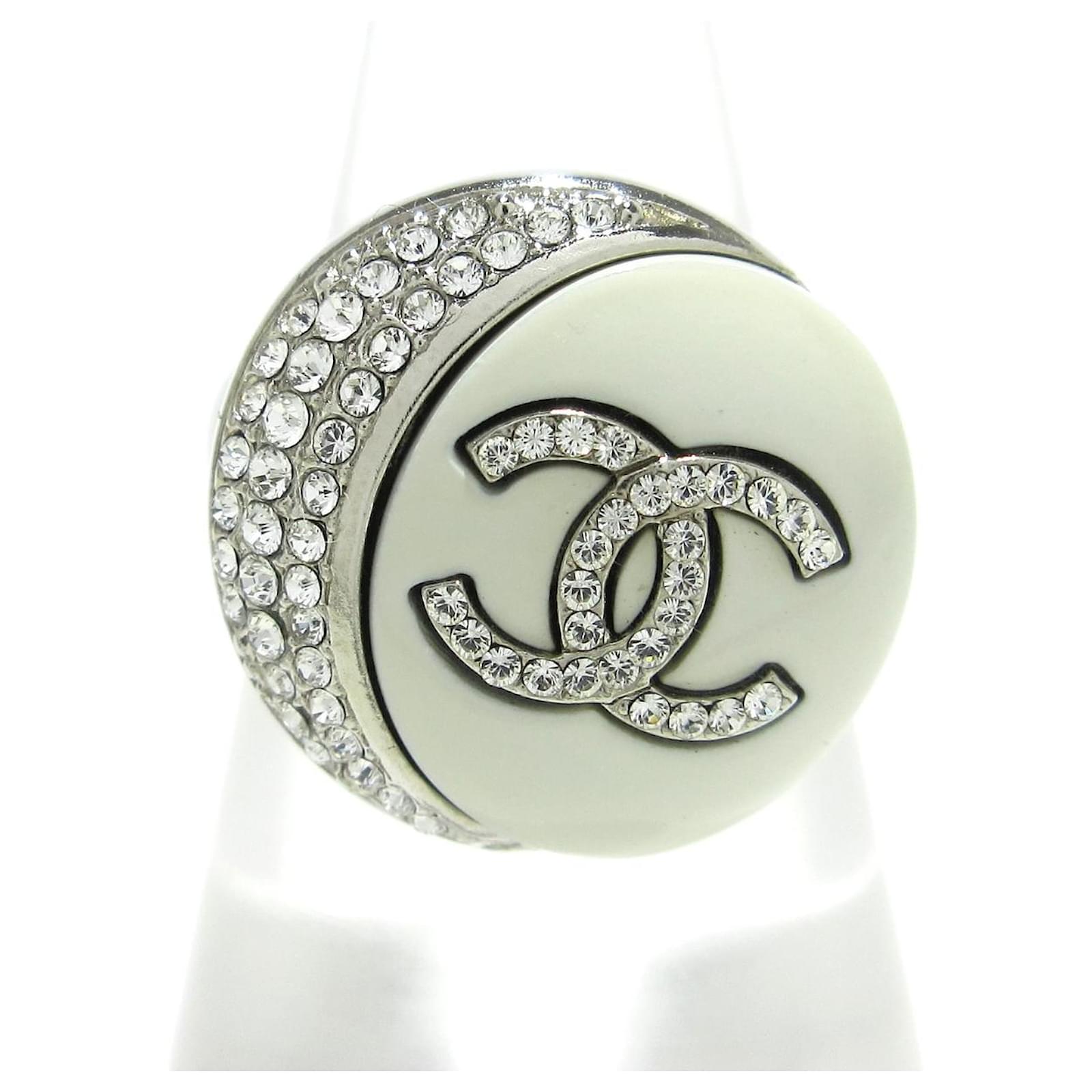 Chanel COCO Mark Silvery Metal ref.935334 - Joli Closet