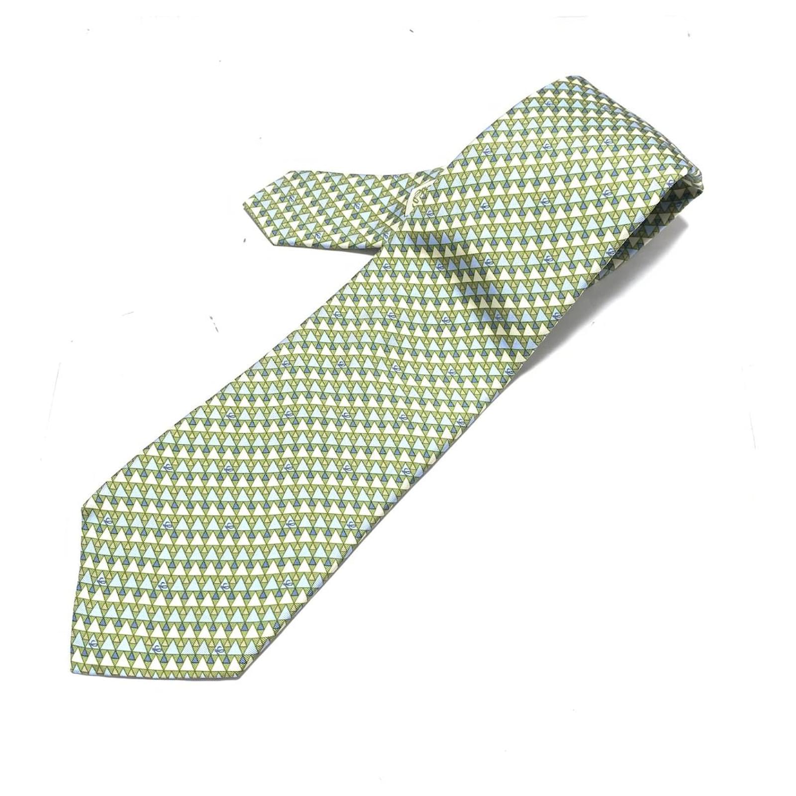 Loewe Green Silk ref.936766 - Joli Closet