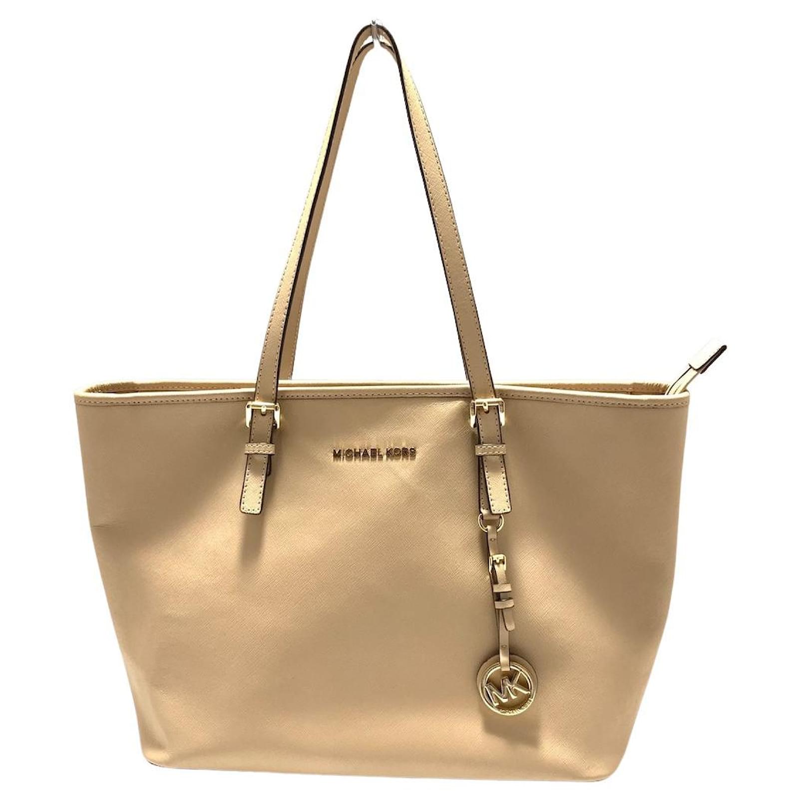 Michael Kors Jet Set Beige Leather ref.940622 - Joli Closet