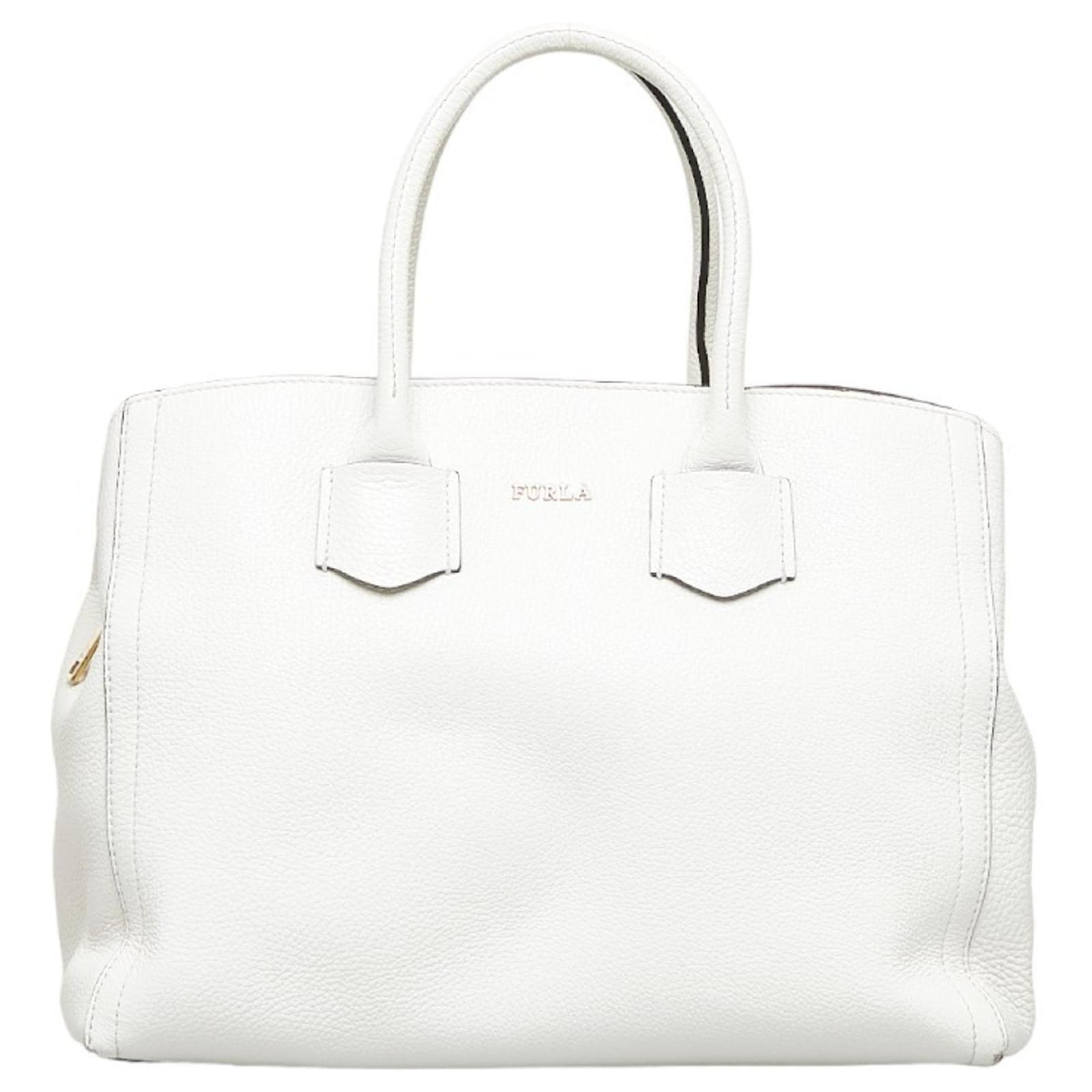 Furla White Leather ref.944470 - Joli Closet