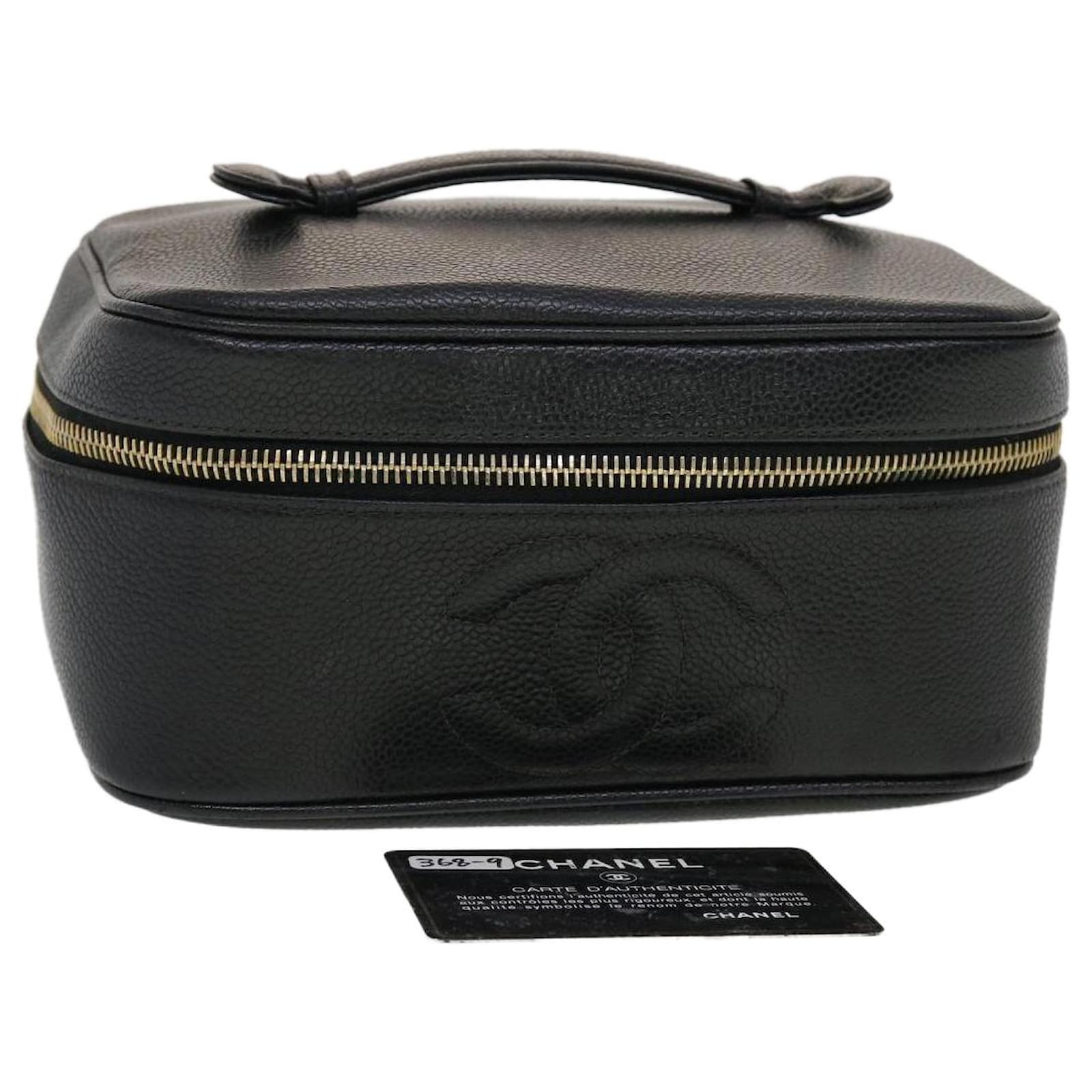 CHANEL Vanity Trousse Cosmétique Caviar Skin Noir CC Auth 43252 ref ...