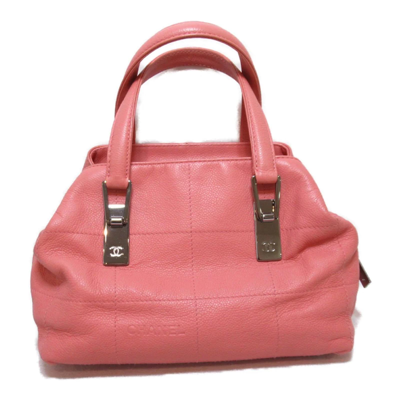Chanel Choco Bar L Pink Leather ref.950943 - Joli Closet