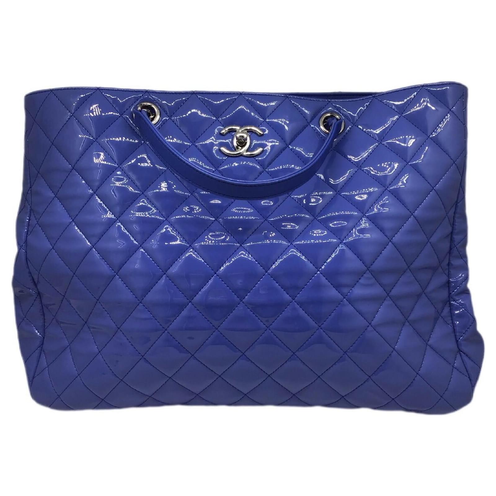 Chanel Blue Patent leather ref.951316 - Joli Closet