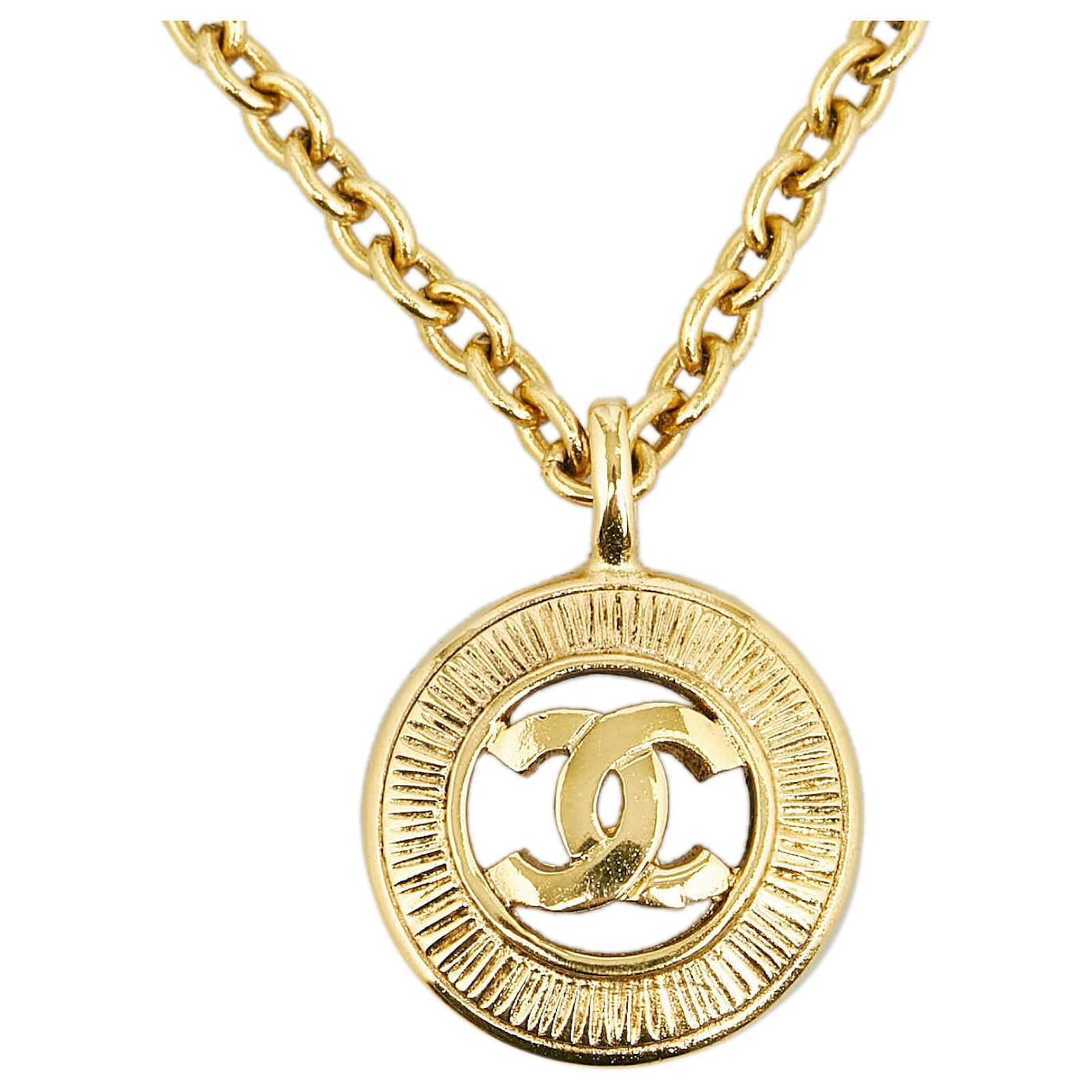 Chanel Gold CC Pendant Necklace Golden Metal Gold-plated ref.959993 ...
