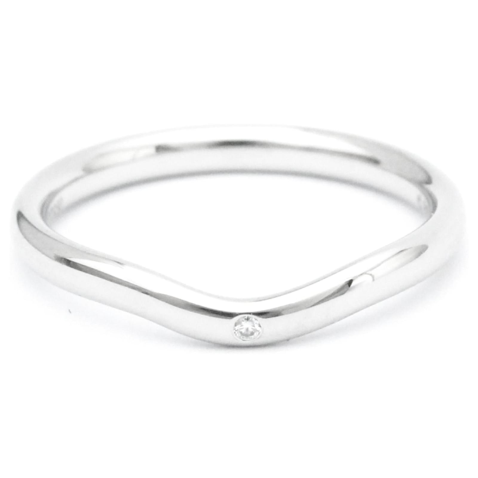 Tiffany & Co Curved band Silvery Platinum ref.961489 - Joli Closet