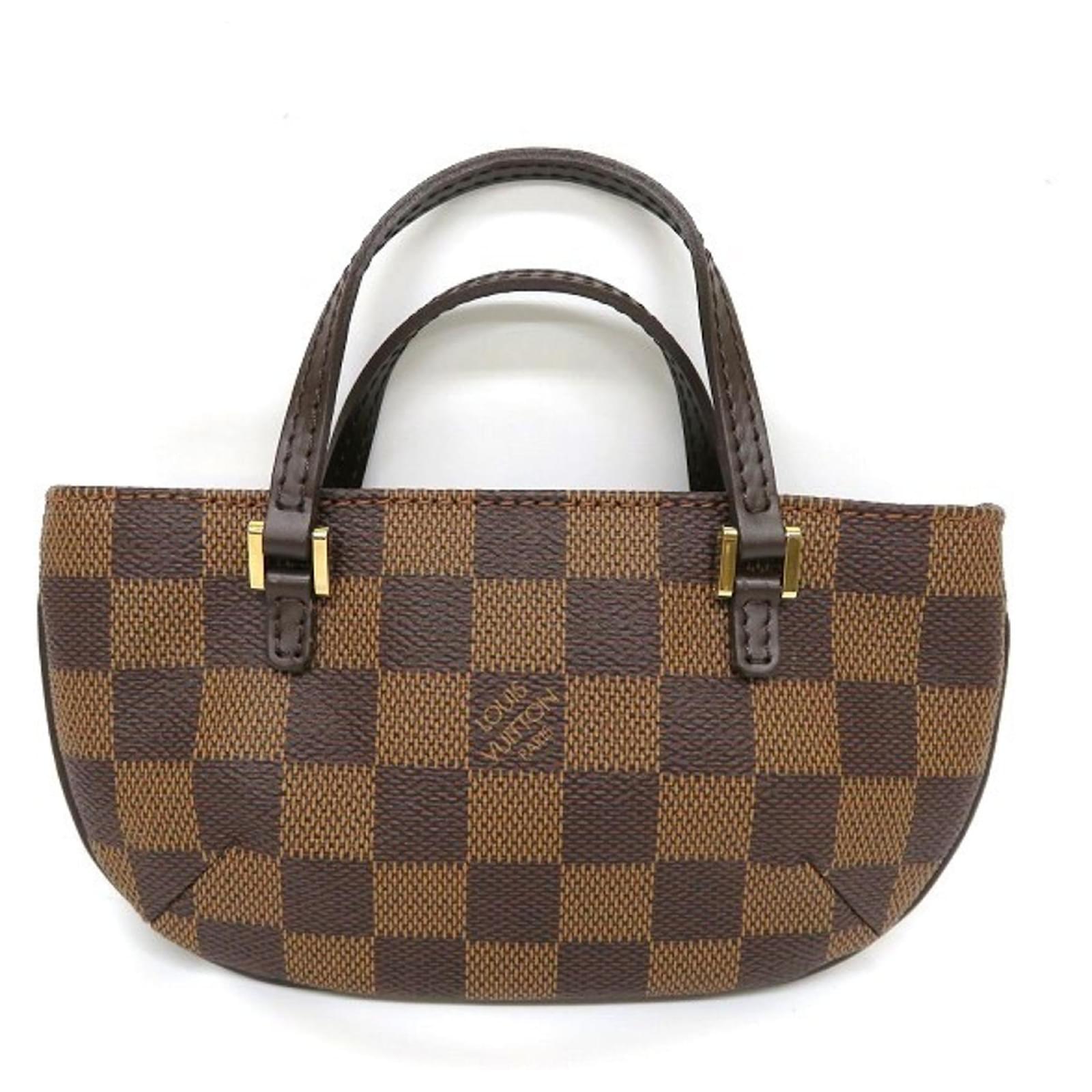 Louis Vuitton Brown Cloth ref.964284 - Joli Closet