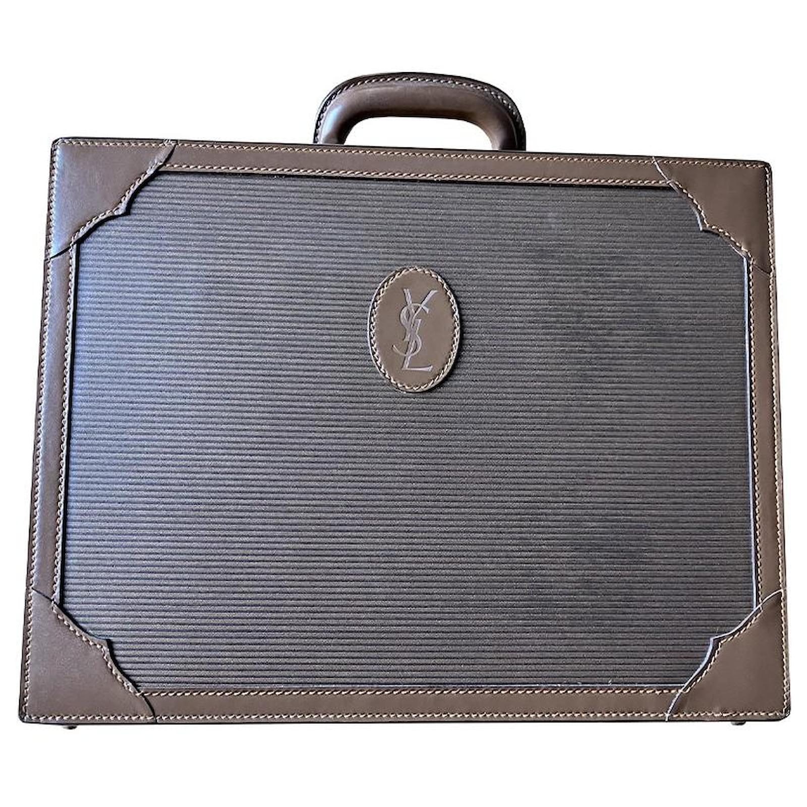 Yves Saint Laurent Travel bag Brown Leather ref.967031 - Joli Closet
