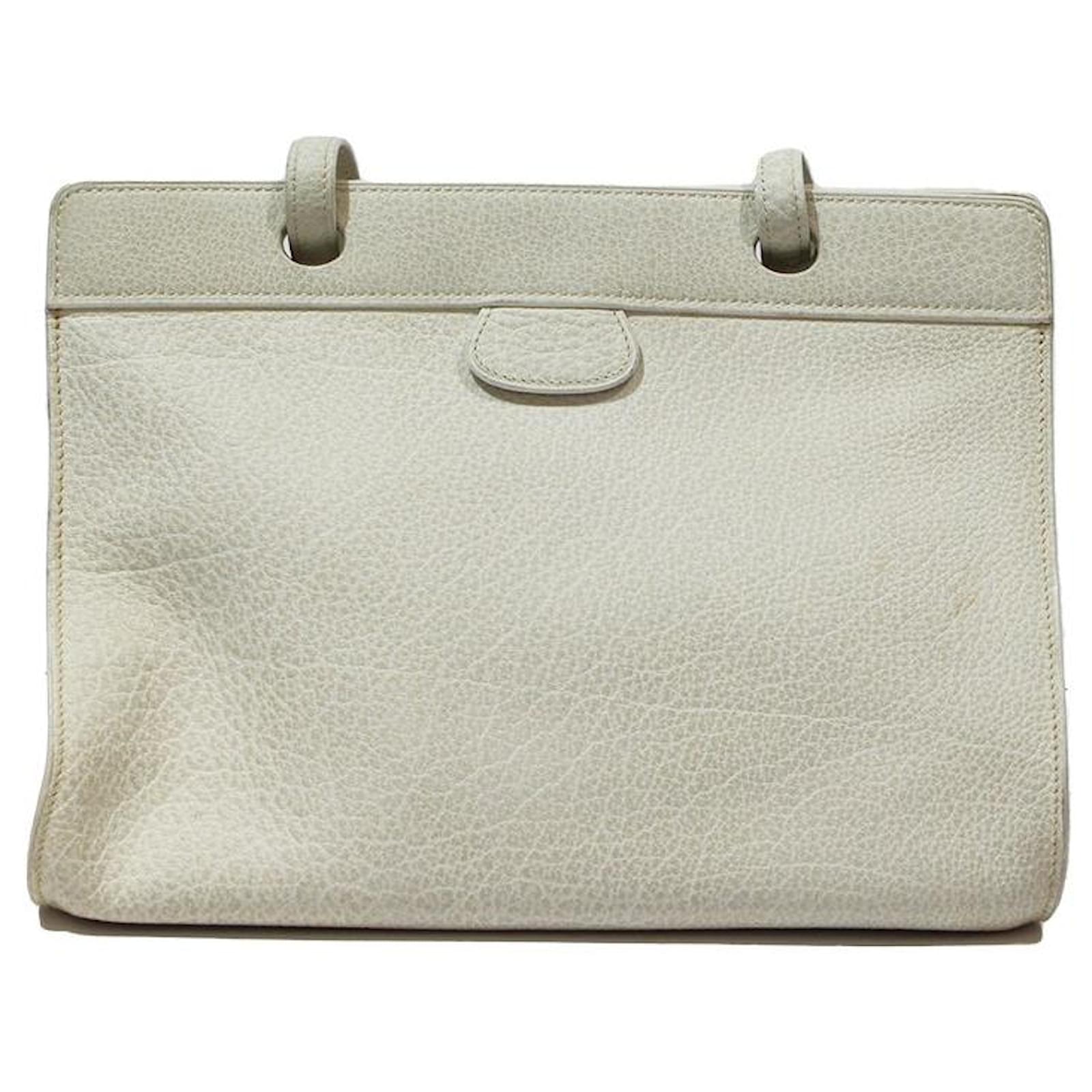 Hermès Handbags Cream Leather ref.967599 - Joli Closet