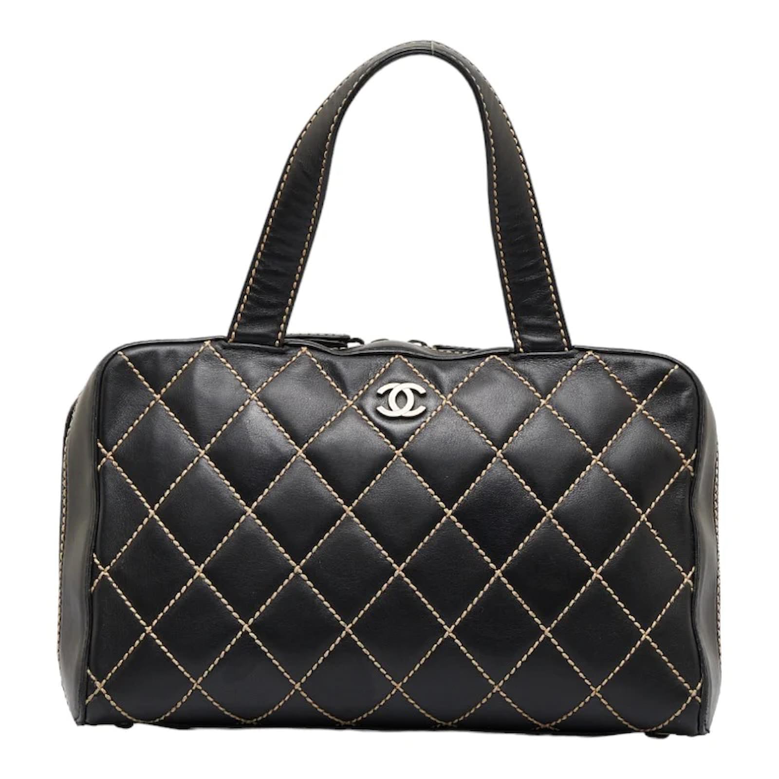 Chanel Surpique Leather Handbag Black Pony-style calfskin ref.969390 ...