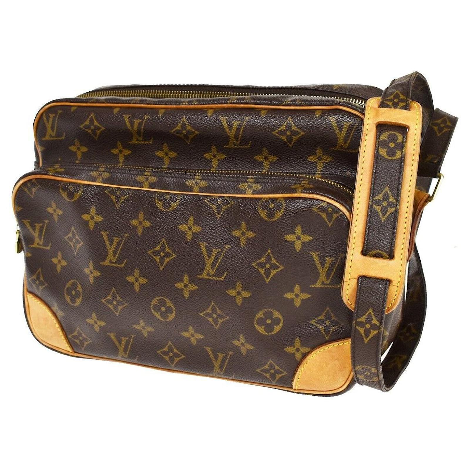 Louis Vuitton Nile Brown Cloth ref.1009059 - Joli Closet