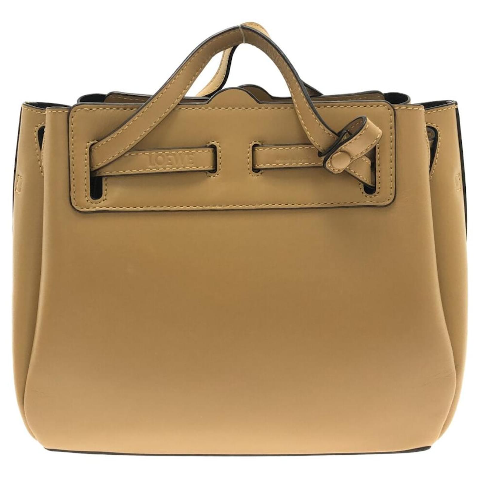 Loewe Lazo Beige Leather ref.972454 - Joli Closet