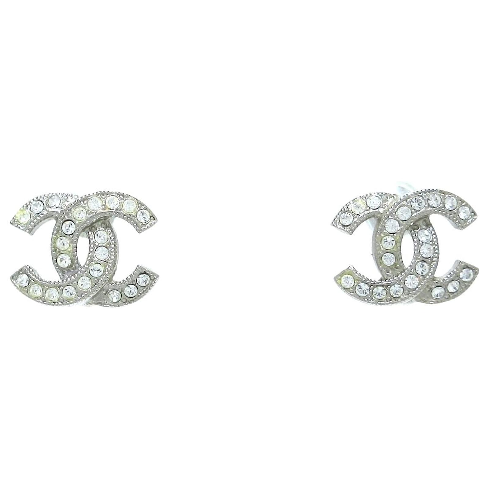 Chanel Logo CC Silvery Metal ref.973328 - Joli Closet