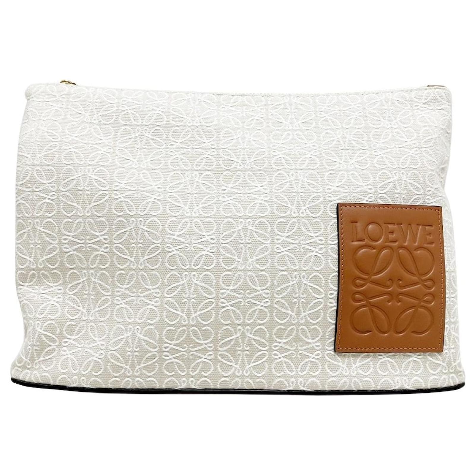 Loewe -- Beige Cloth ref.973527 - Joli Closet