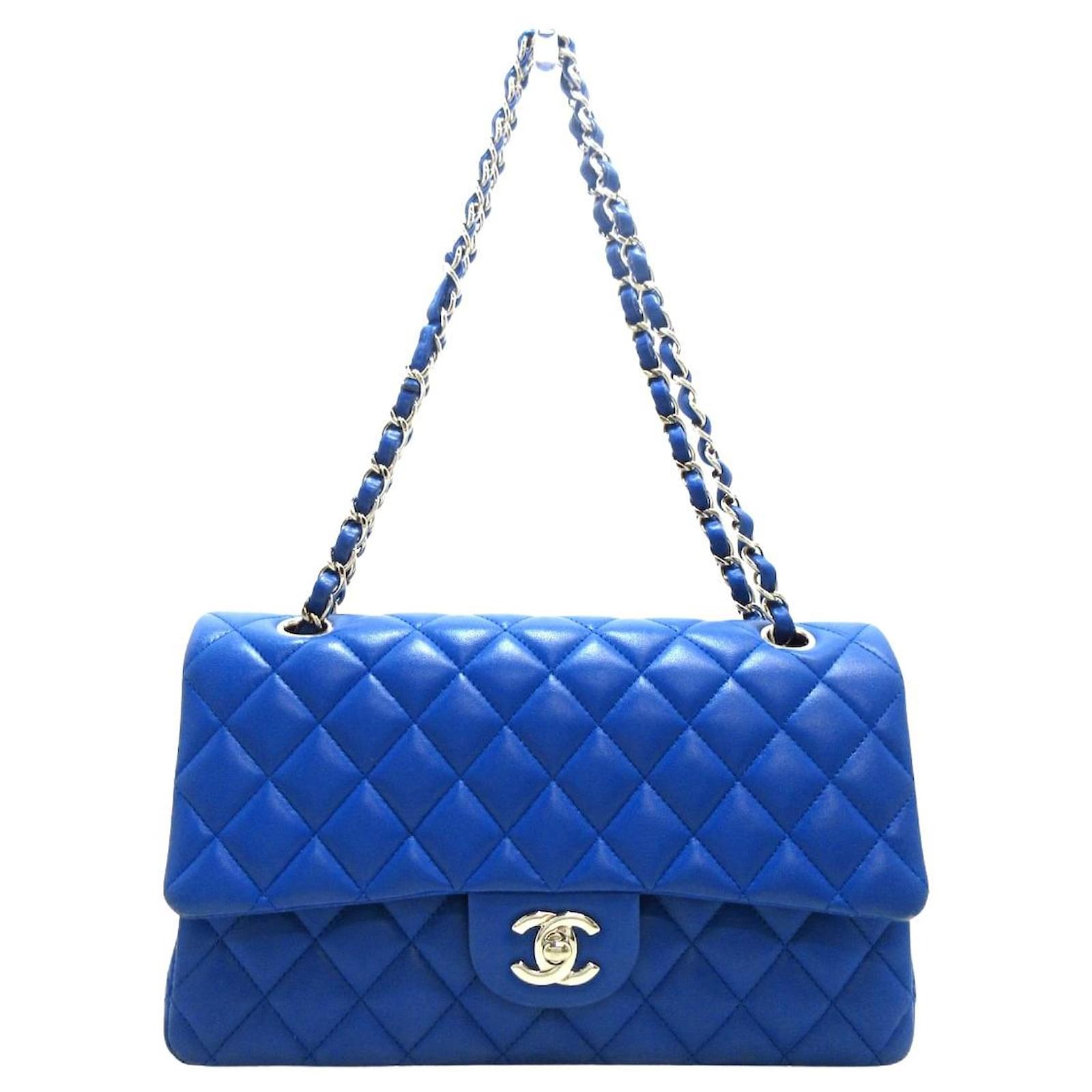 Chanel flap bag Blue Leather ref.979797 - Joli Closet