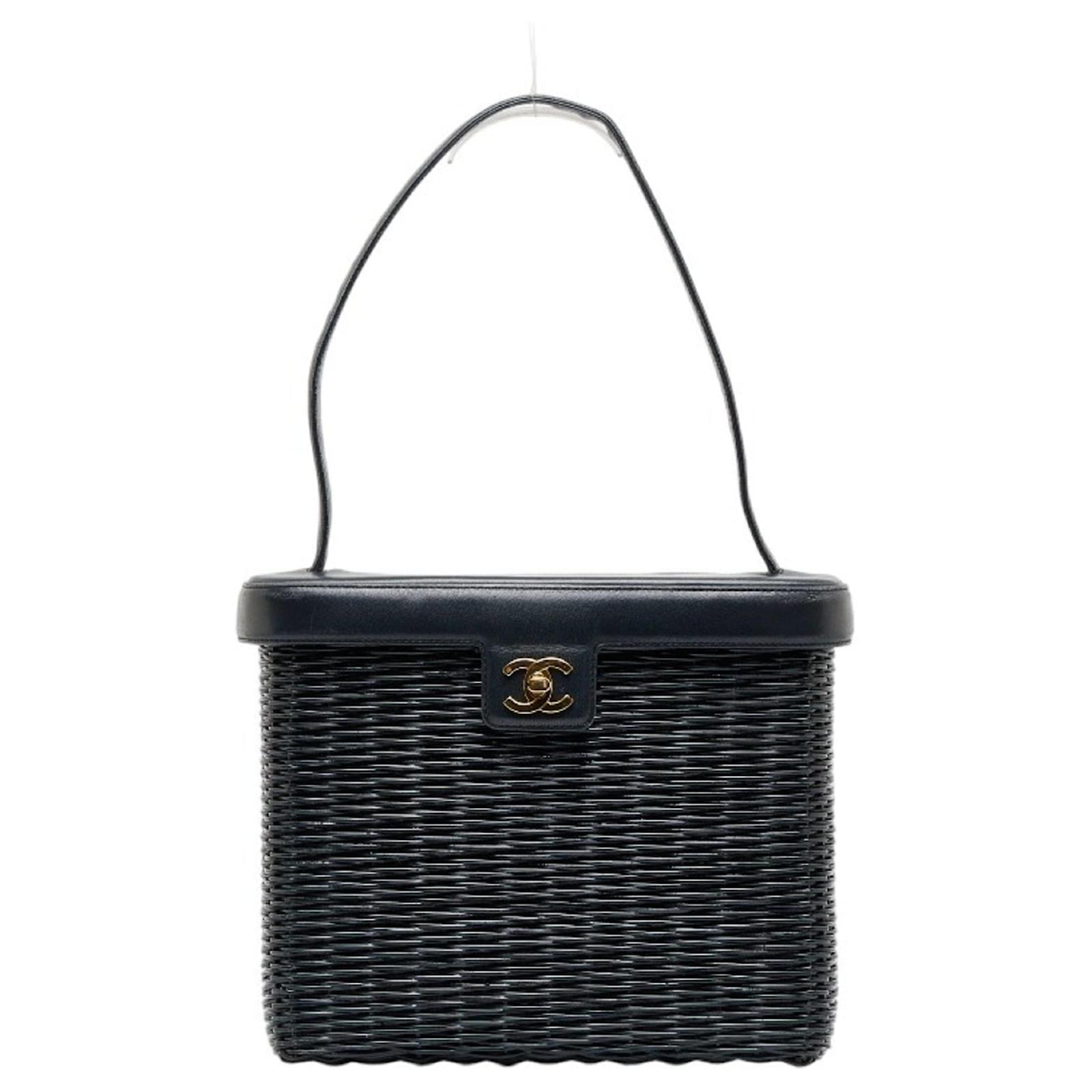 Chanel Black Leather ref.984797 - Joli Closet