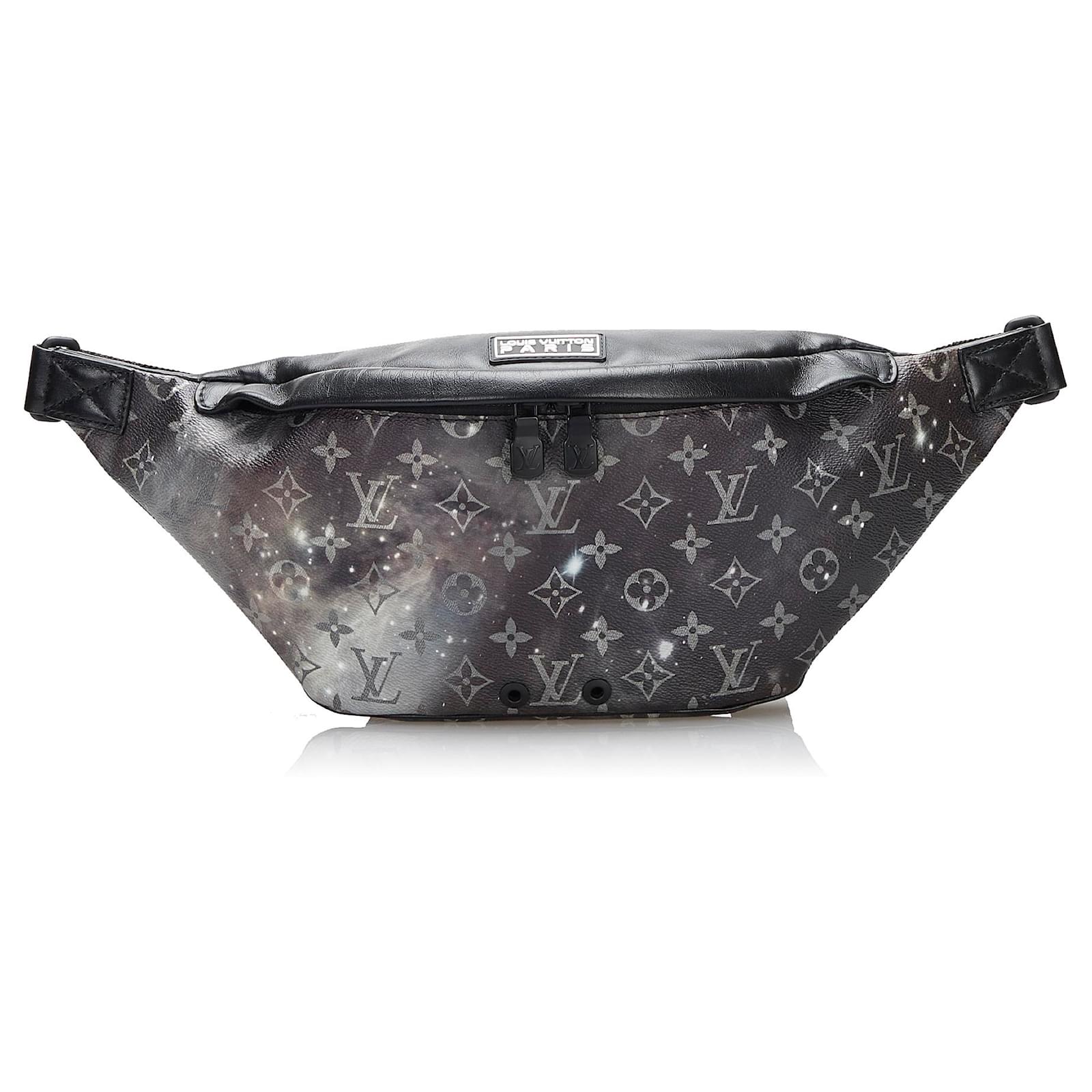 Louis Vuitton Black Monogram Galaxy Discovery Bum Bag Cloth ref.984962 - Joli Closet