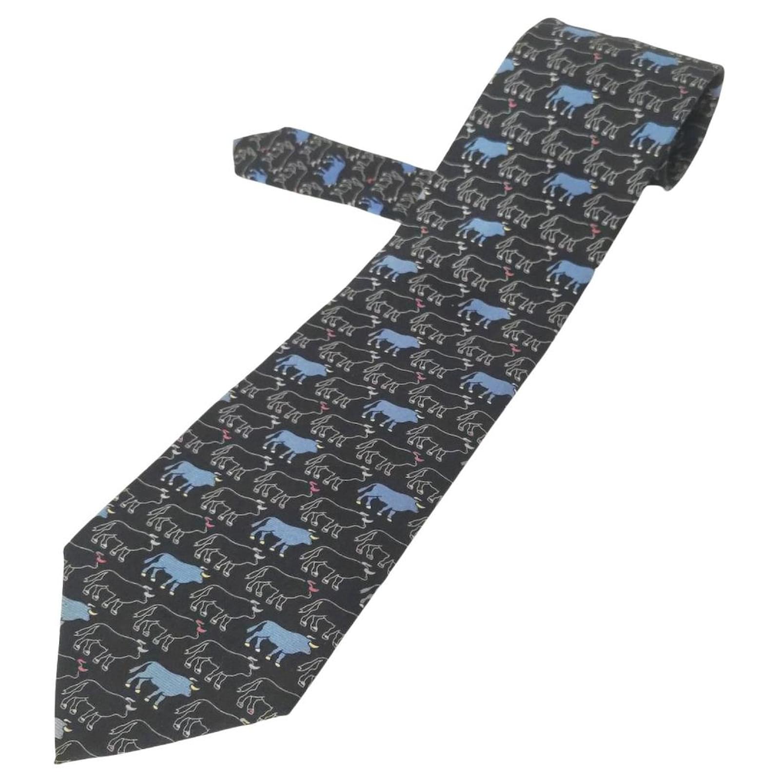 Loewe Multiple colors Silk ref.990220 - Joli Closet