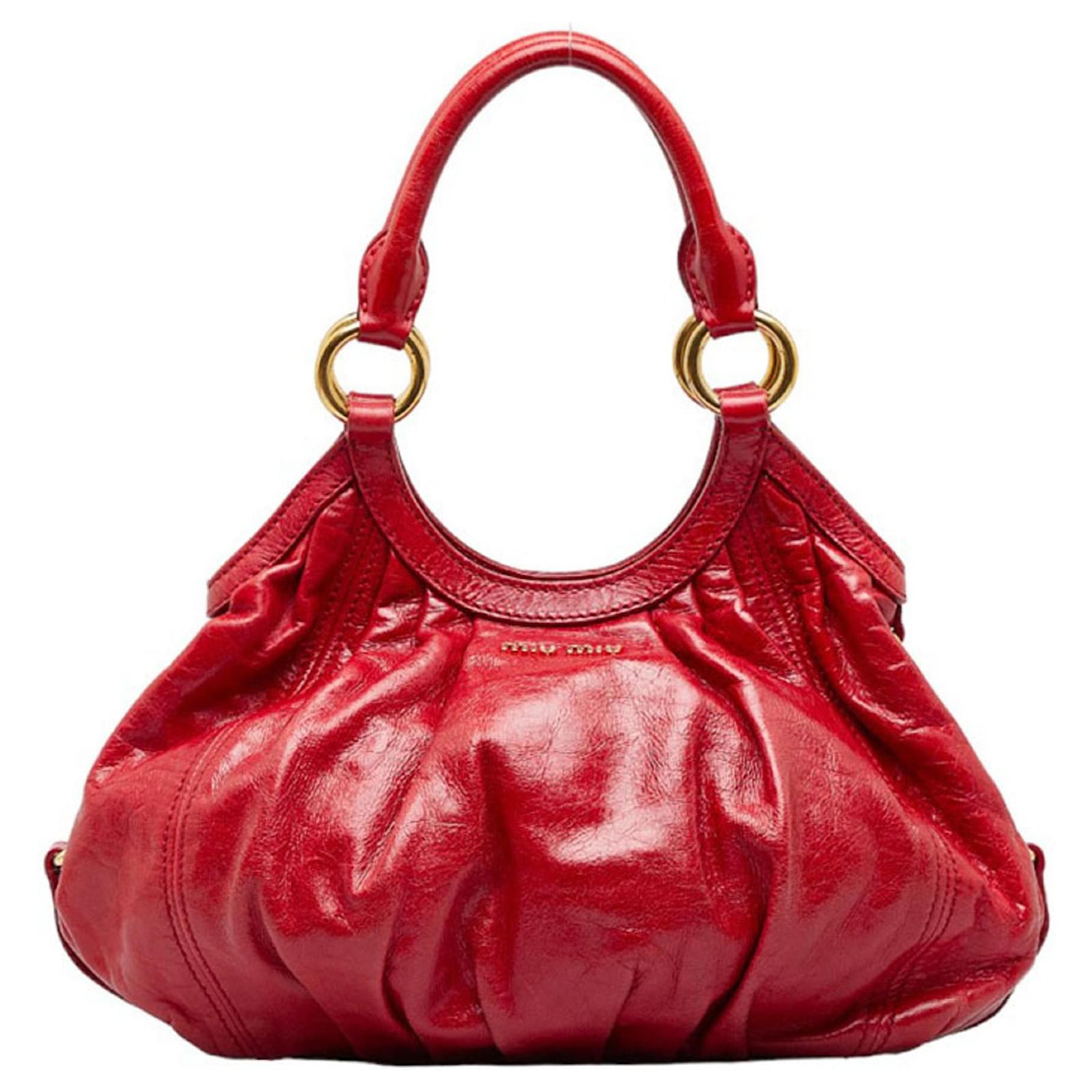 miu miu Red Leather ref.992473 - Joli Closet