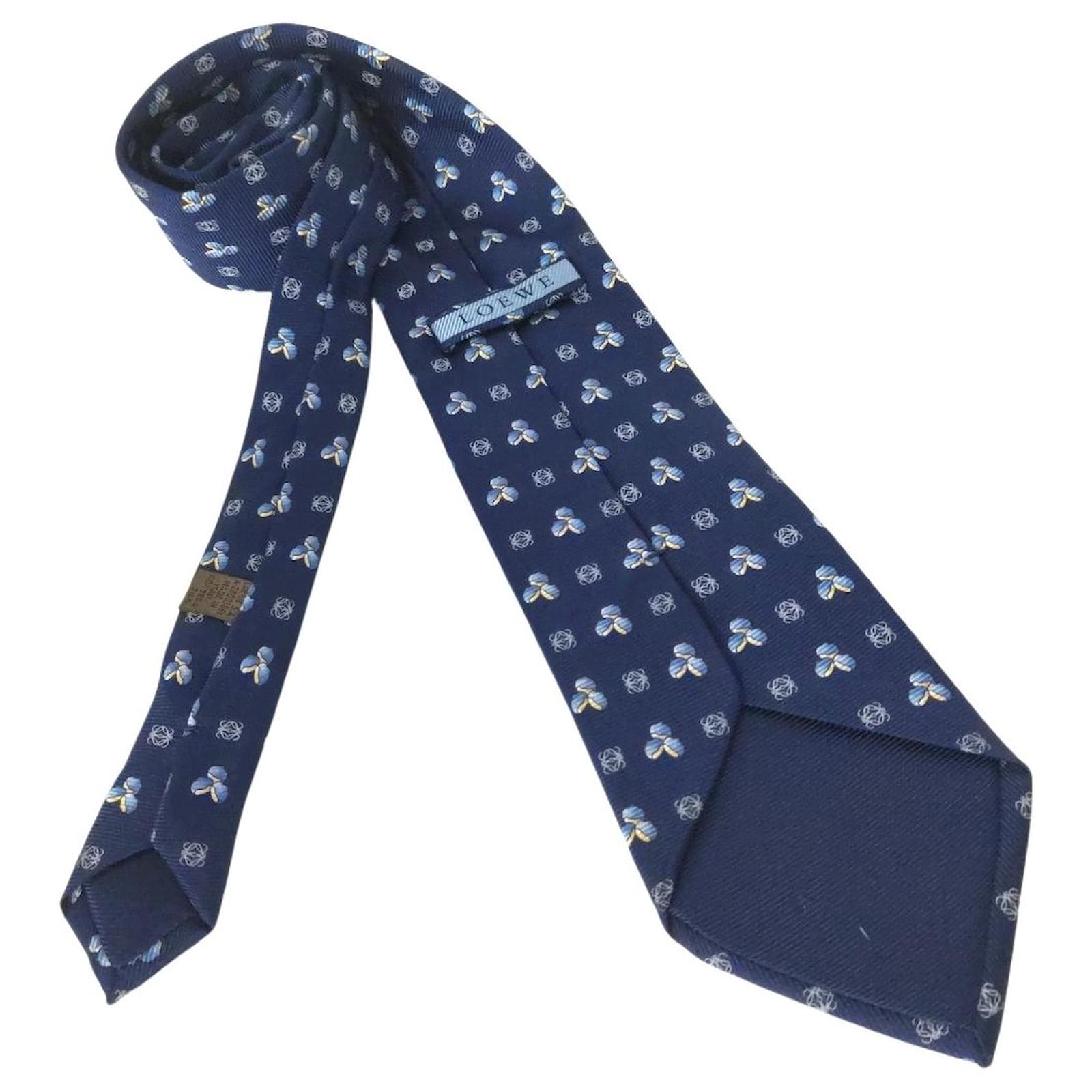 Loewe Navy blue Silk ref.998161 - Joli Closet