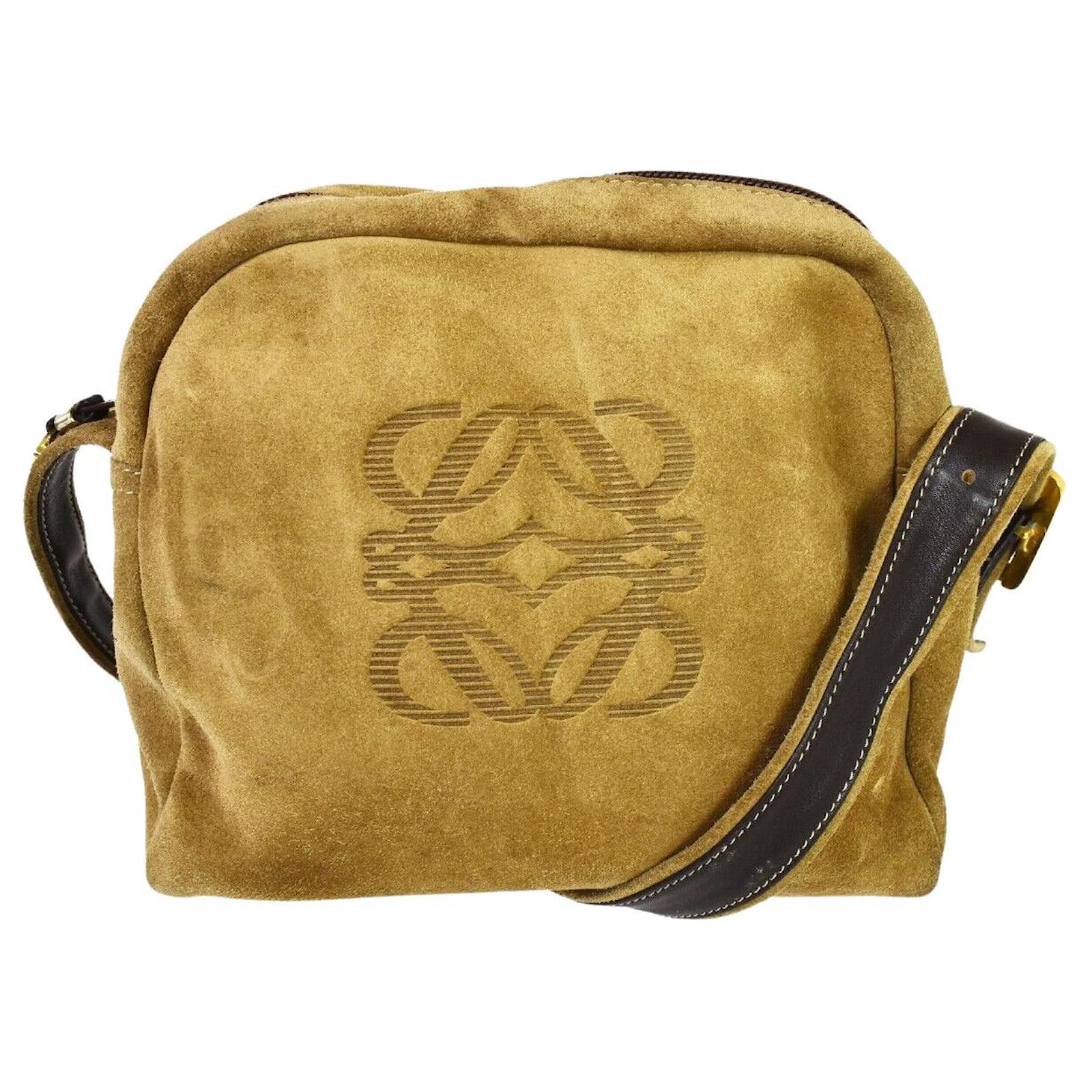 Loewe Anagram Brown Suede ref.1011375 - Joli Closet