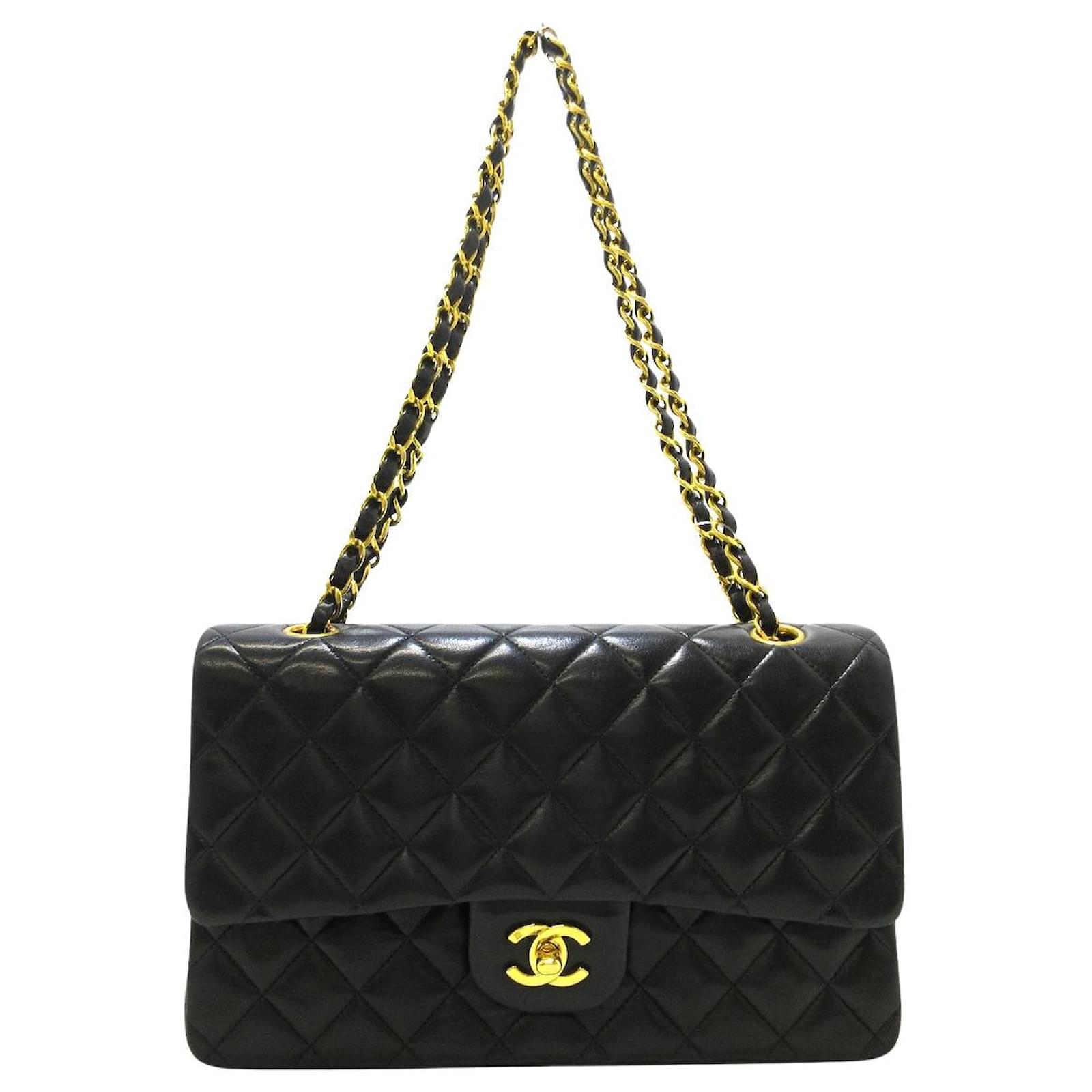 Timeless Chanel Double flap Black Leather ref.1016783 - Joli Closet