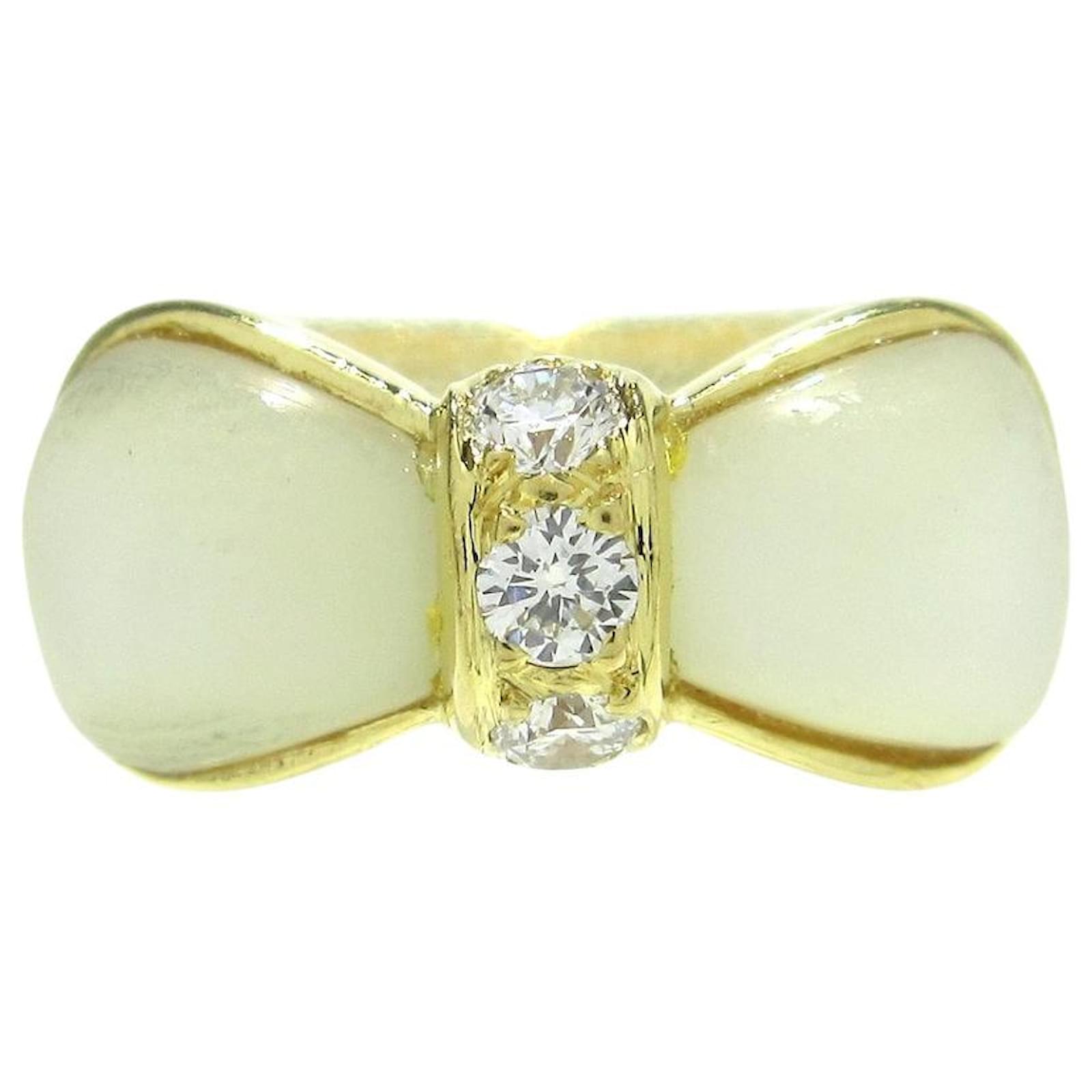 VAN CLEEF & ARPELS Golden Yellow gold ref.1017140 - Joli Closet