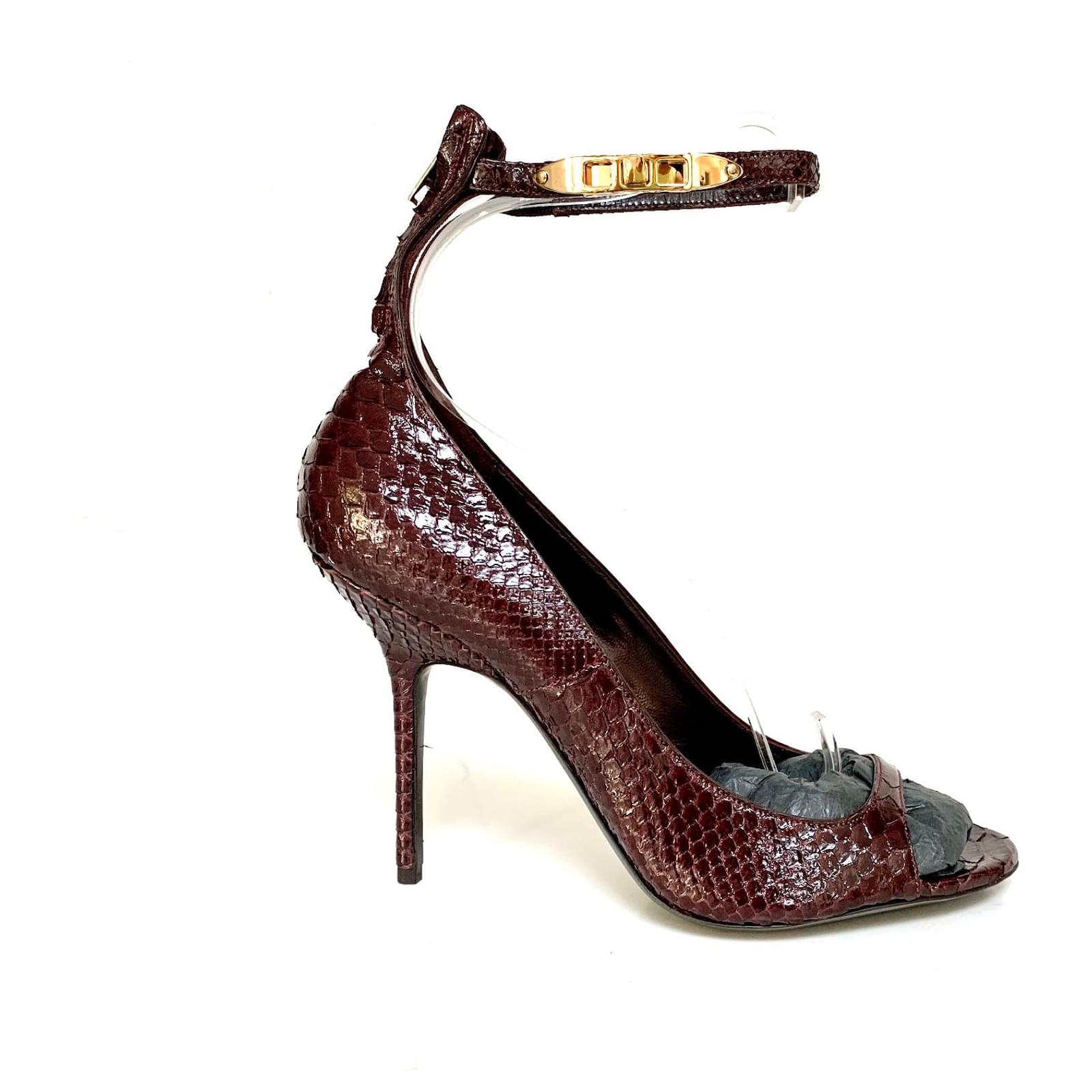 Burberry Peep Toe Ankle Strap Heels Prune Leather ref.1023818 - Joli Closet