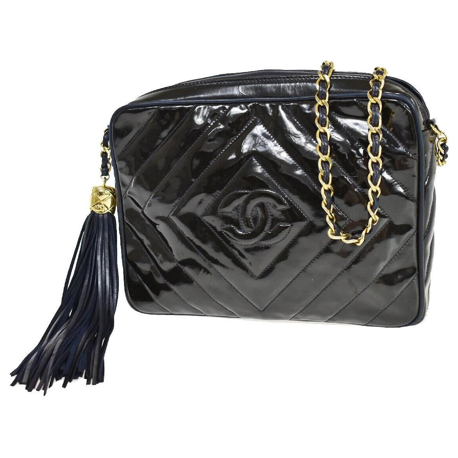 Chanel camera Navy blue Patent leather ref.1024042 - Joli Closet