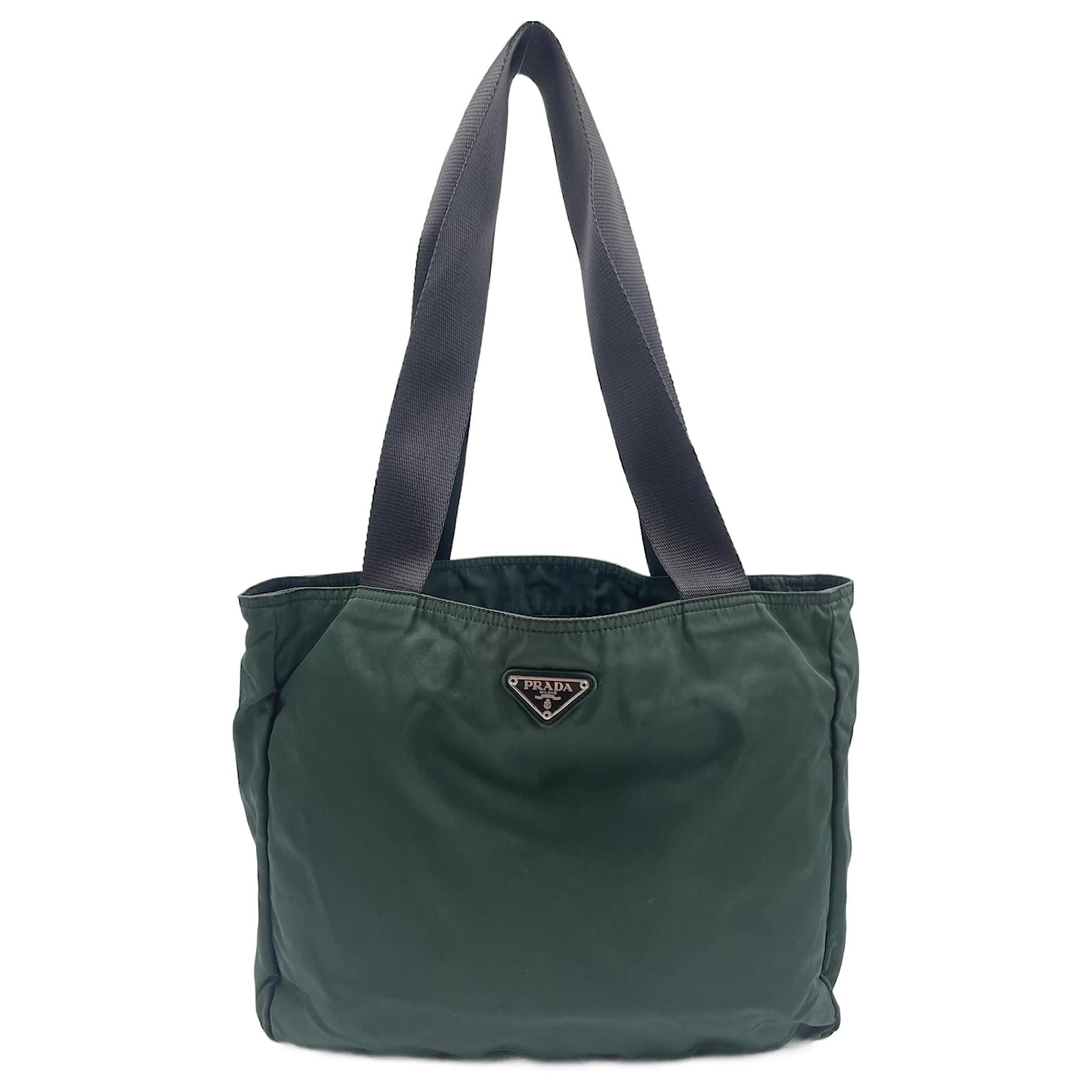 Tote Cabas en nylon vert Prada ref.1024927 - Joli Closet