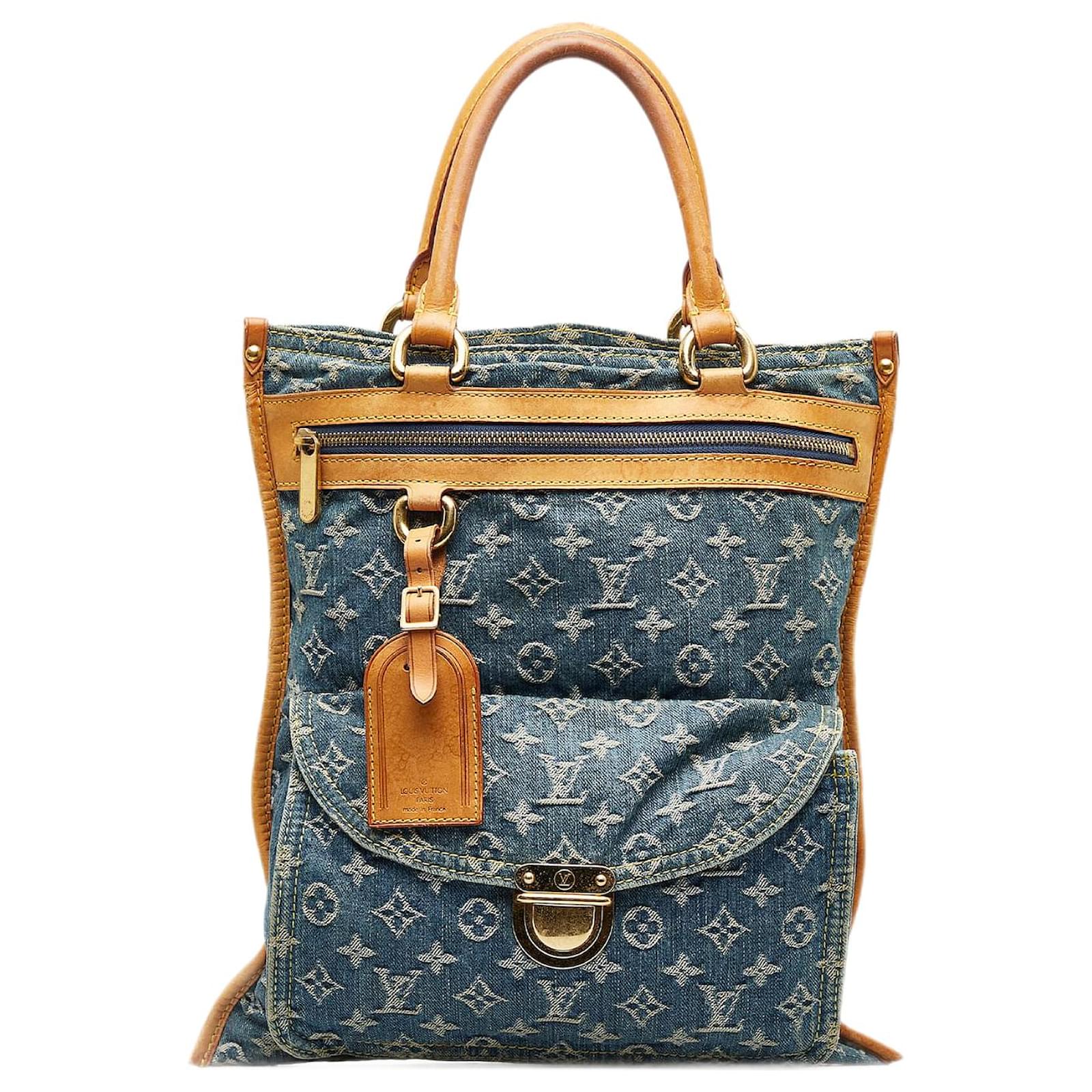 Louis Vuitton Blue Monogram Denim Sac Plat Cloth ref.1026290 - Joli Closet