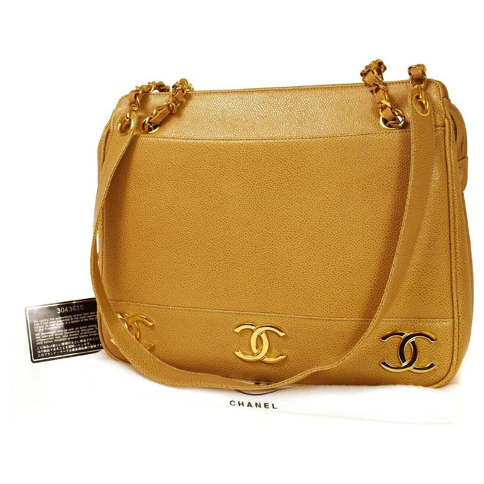 Timeless Chanel Triple coco Beige Leather ref.1028254 - Joli Closet