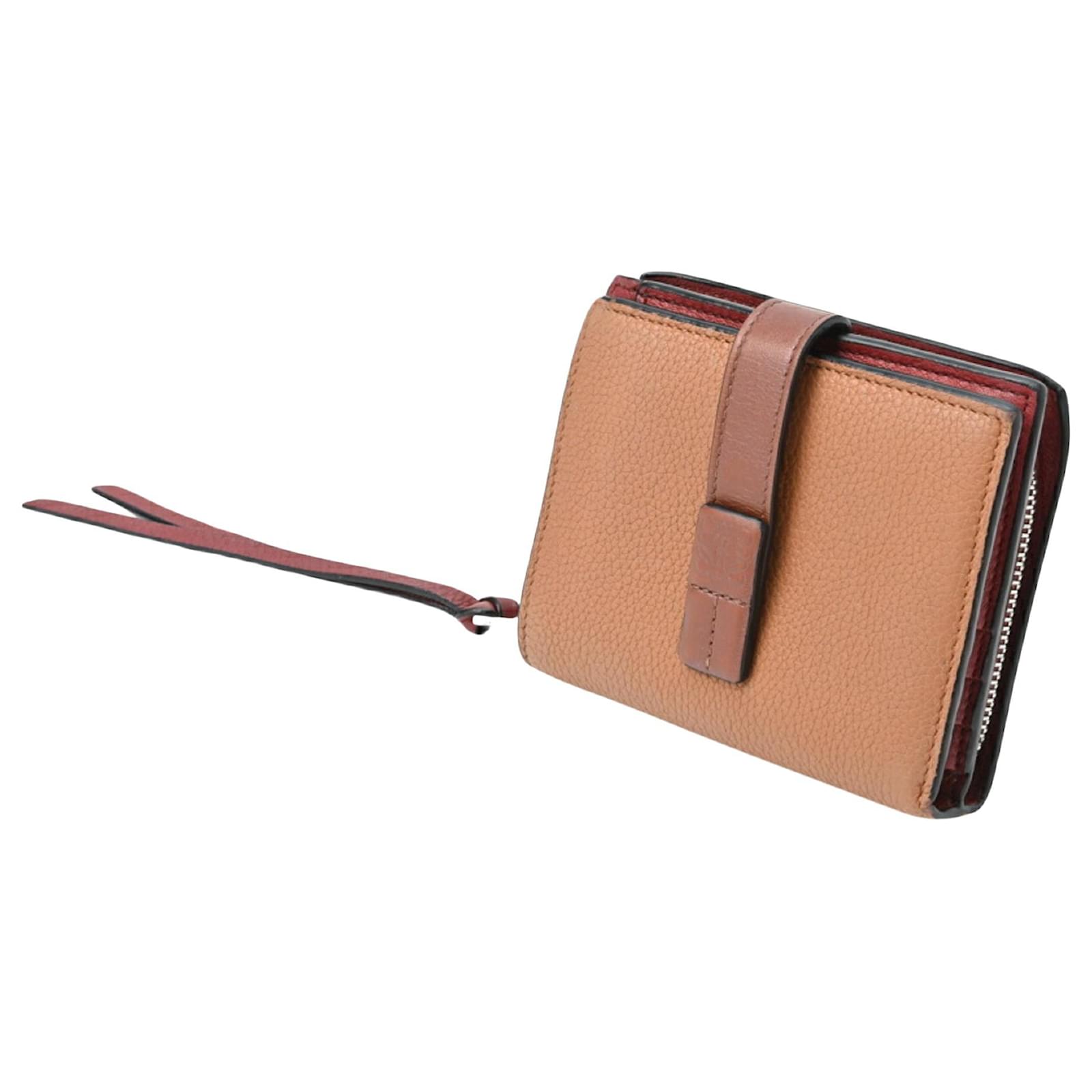 Loewe Compact zip wallet Camel Leather ref.1033884 - Joli Closet