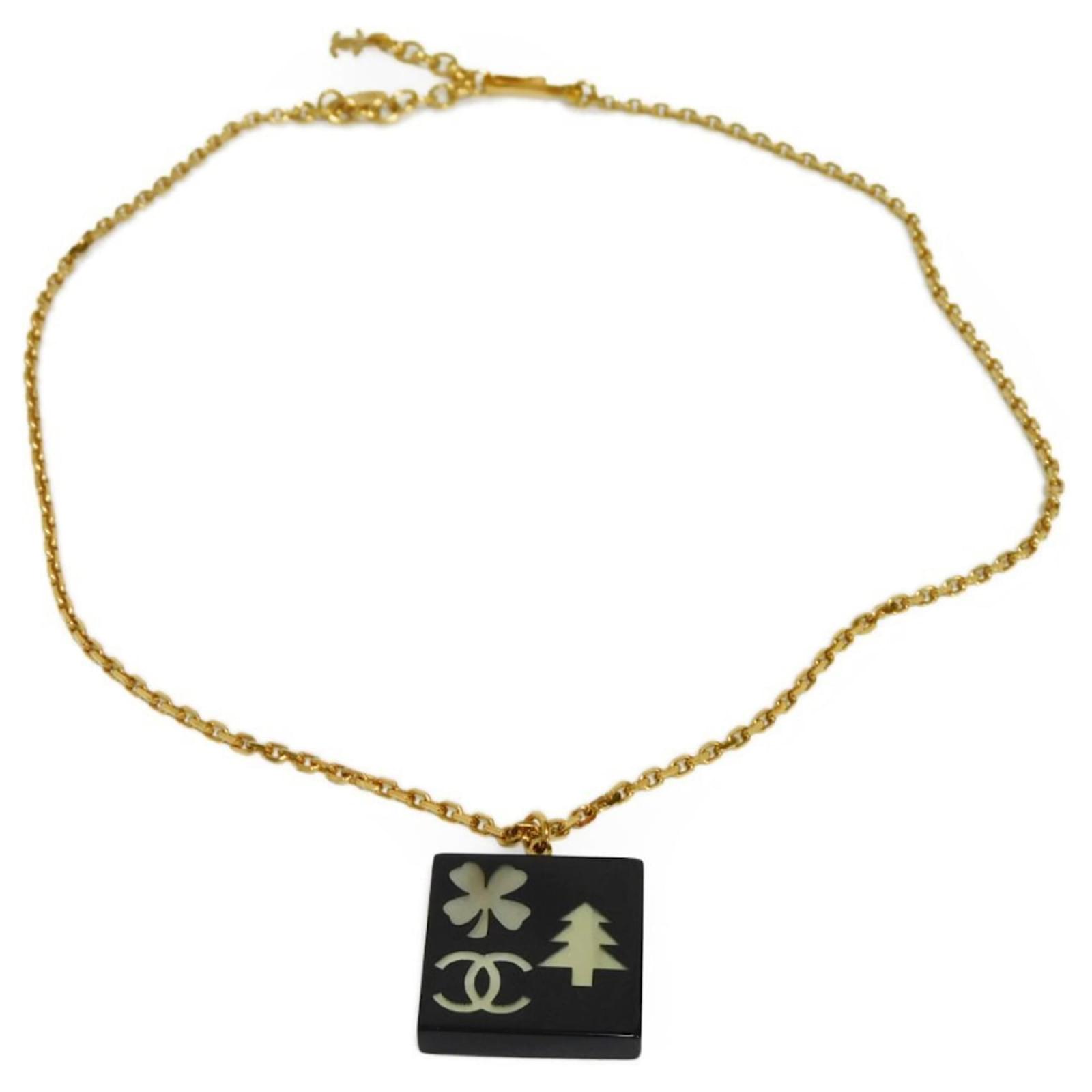 Timeless Chanel Golden Metal ref.1037115 - Joli Closet