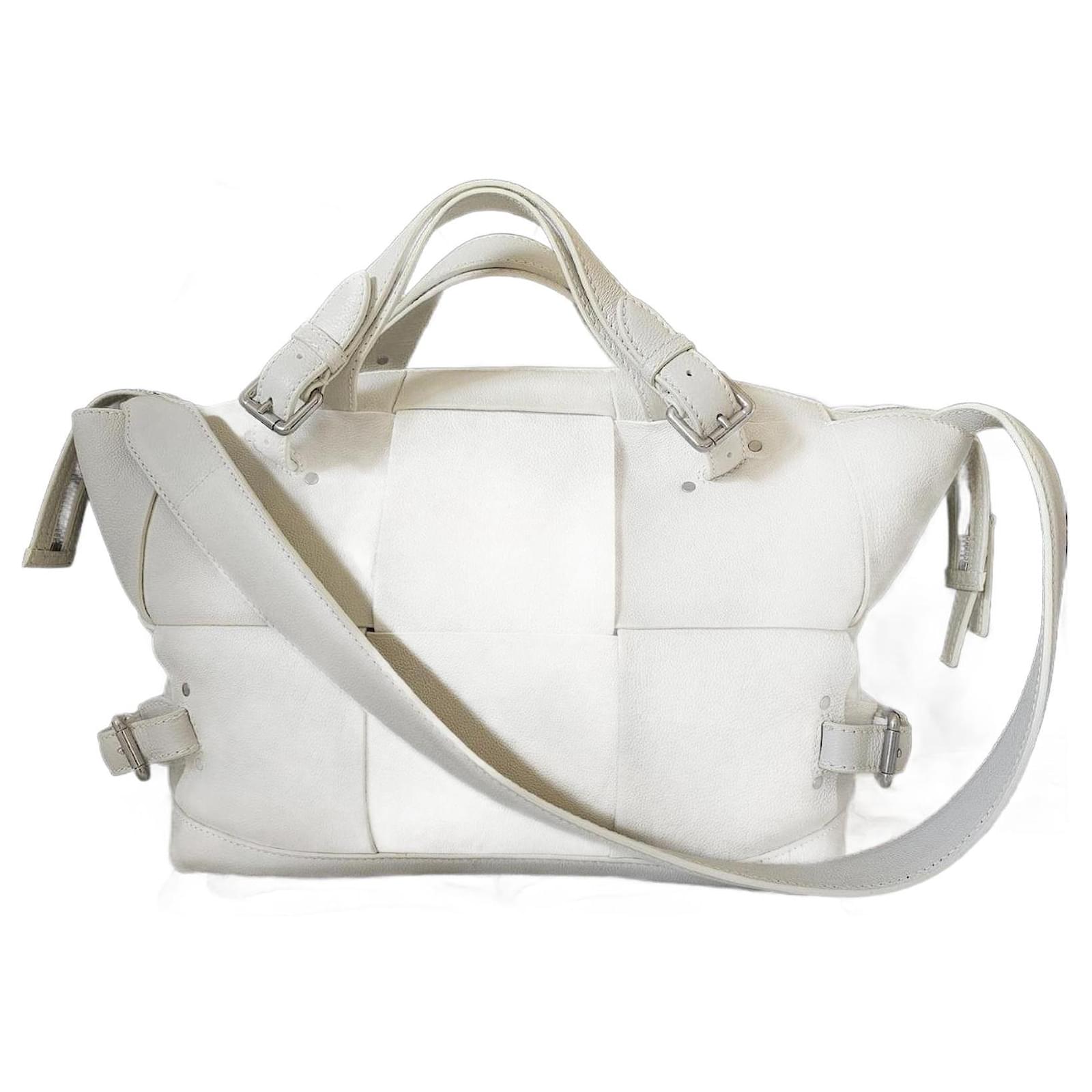 Bottega Veneta ARCO TOOL INTRECCIO GM Eggshell Leather ref.1045442 ...