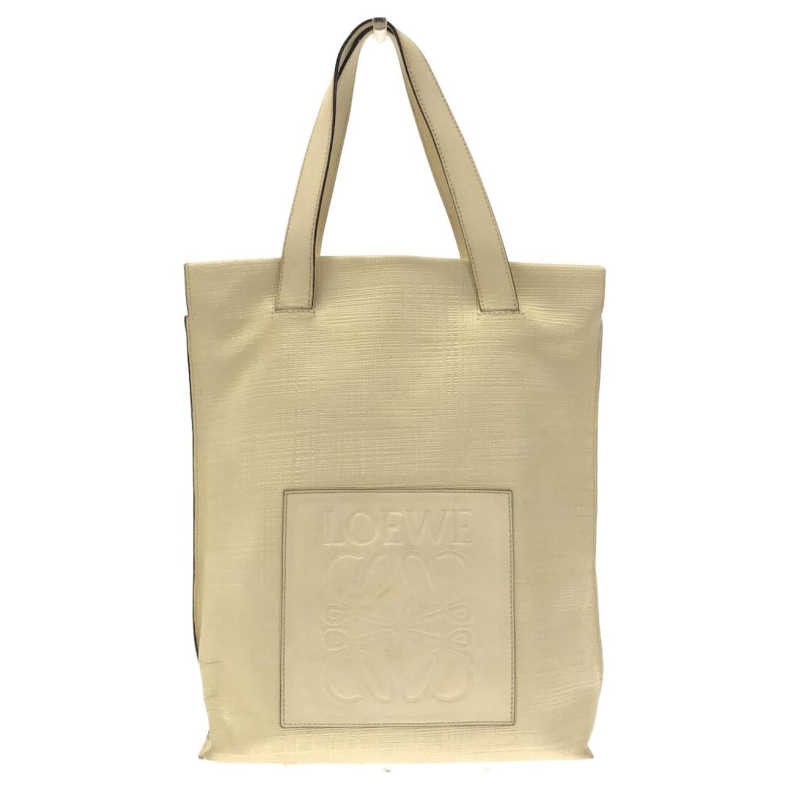 Loewe Shopper tote Beige Leather ref.1048189 - Joli Closet