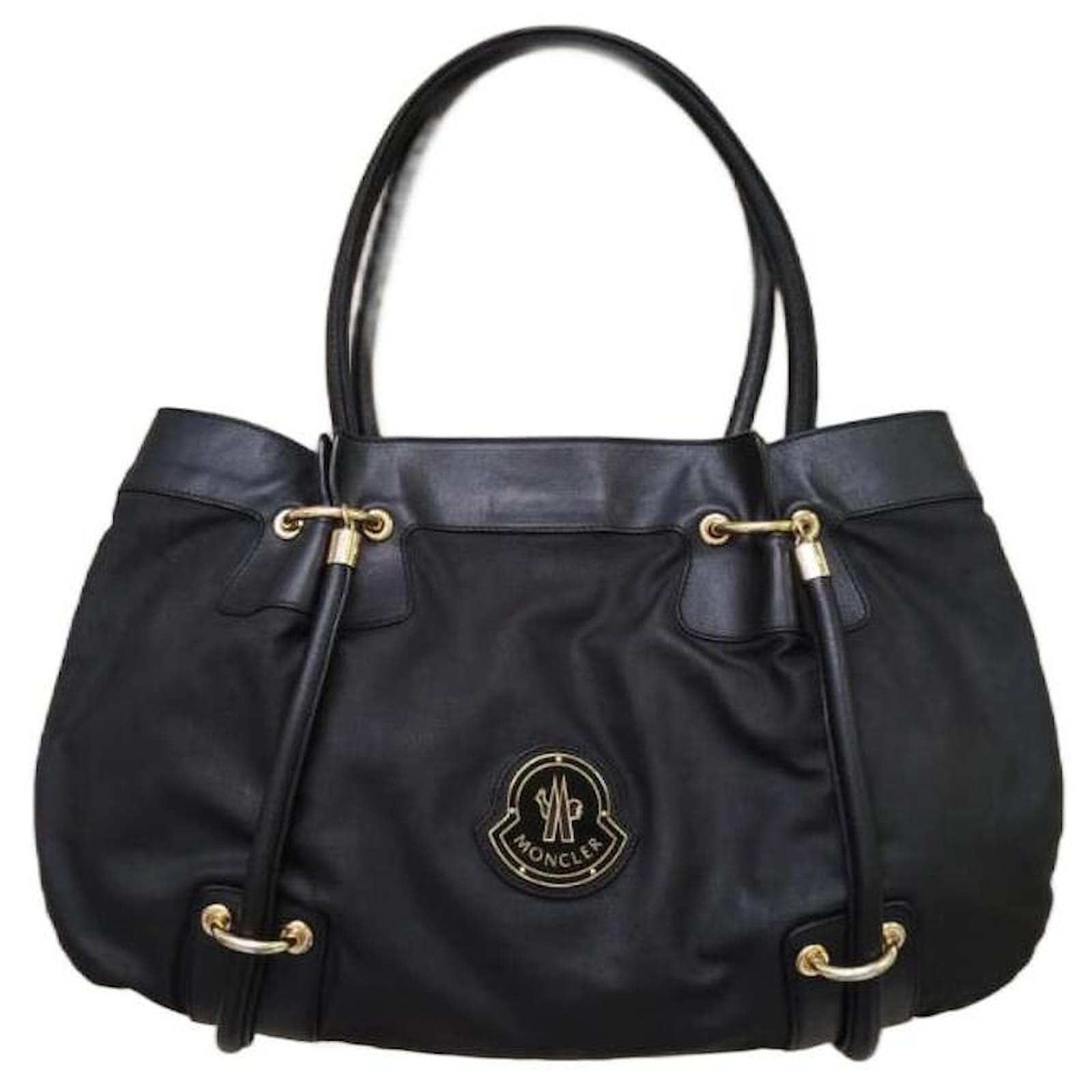 Moncler Handbags Black ref.1049360 - Joli Closet