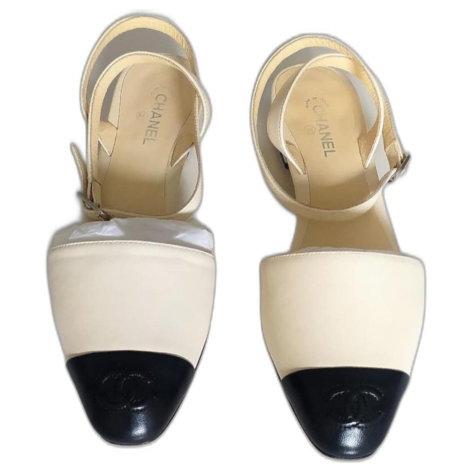 CHANEL Slingback Eggshell Leather ref.1050073 - Joli Closet