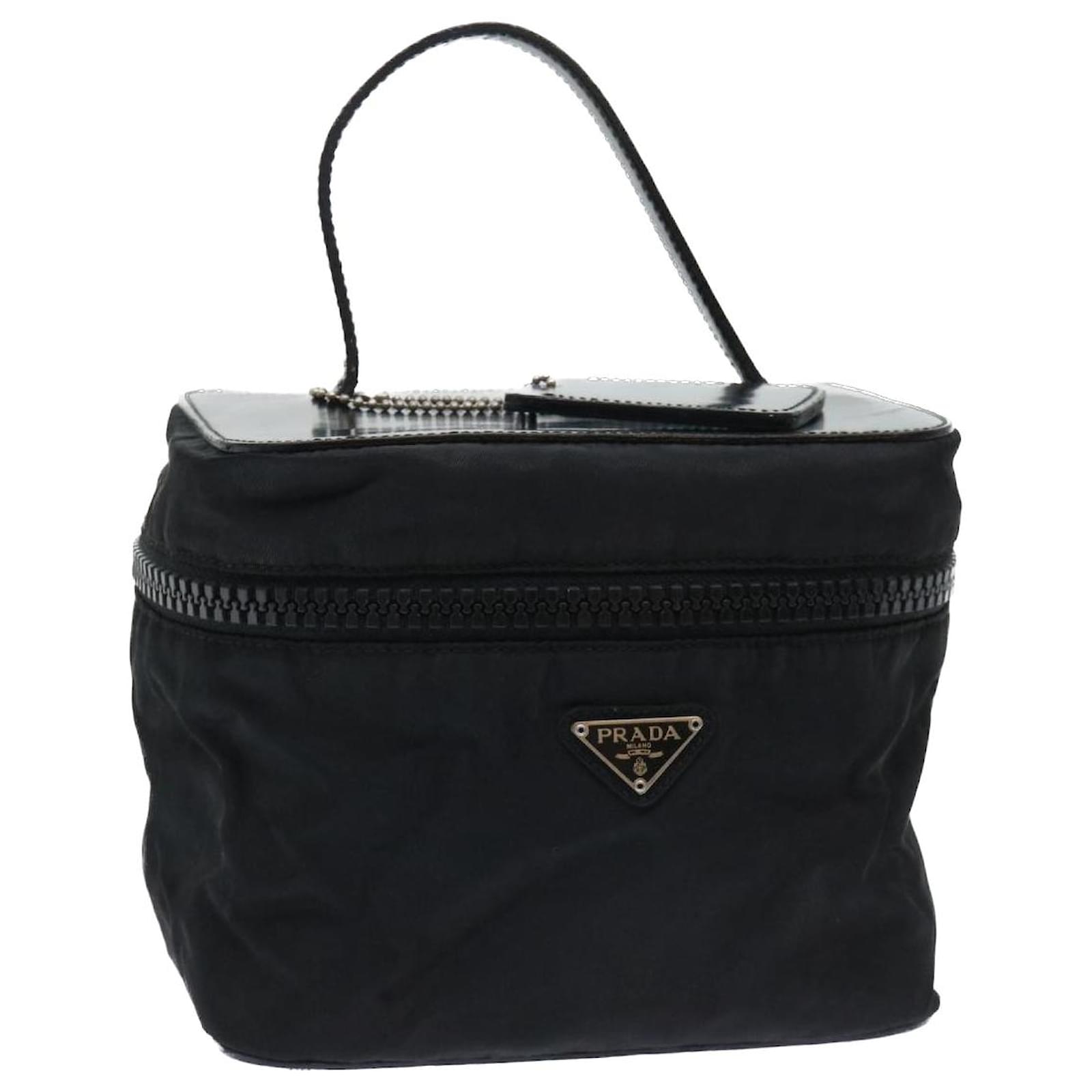 PRADA Vanity Cosmetic Pouch Nylon Black Auth bs8176 ref.1057926 - Joli ...