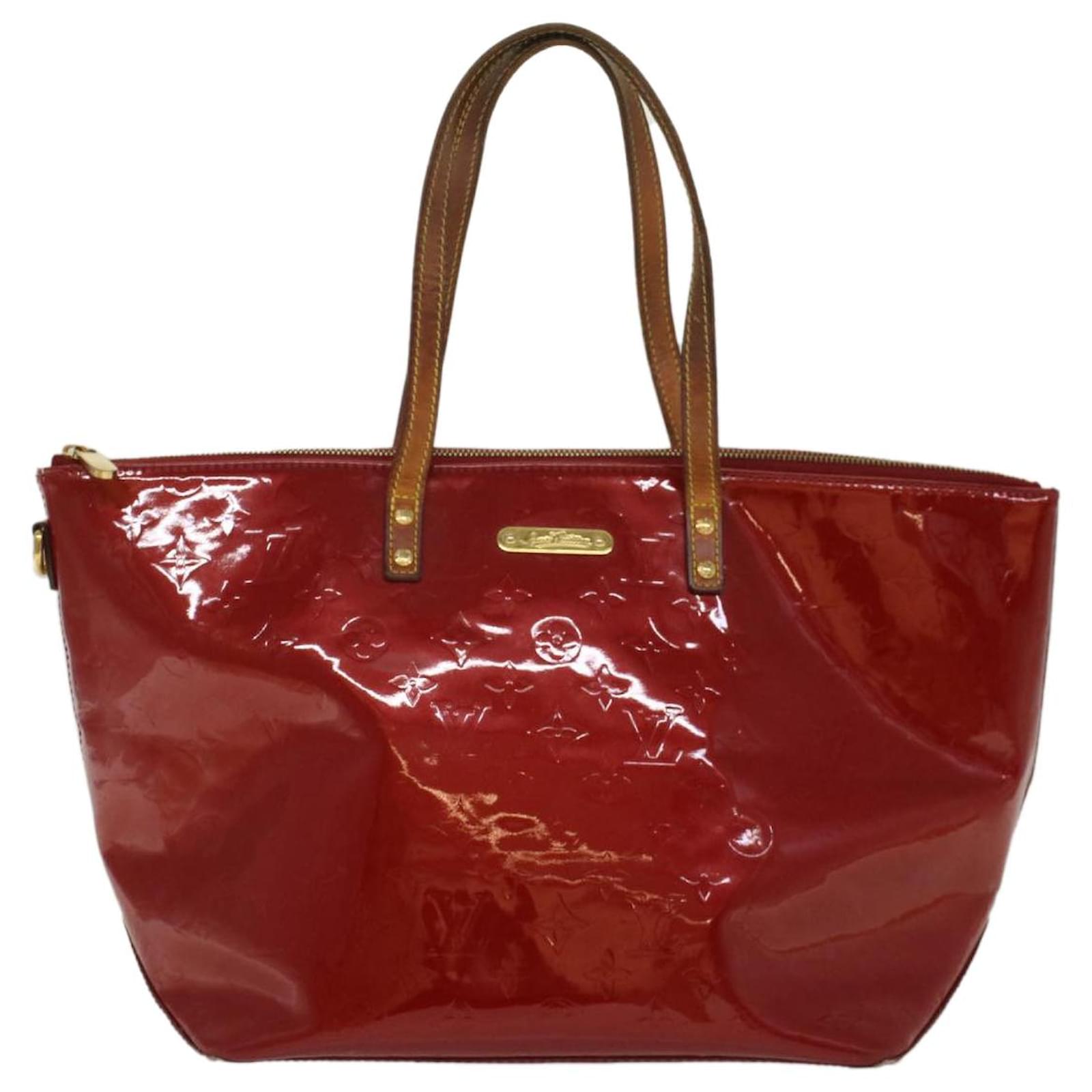 Louis Vuitton Bellevue Red Patent leather ref.1058735 - Joli Closet