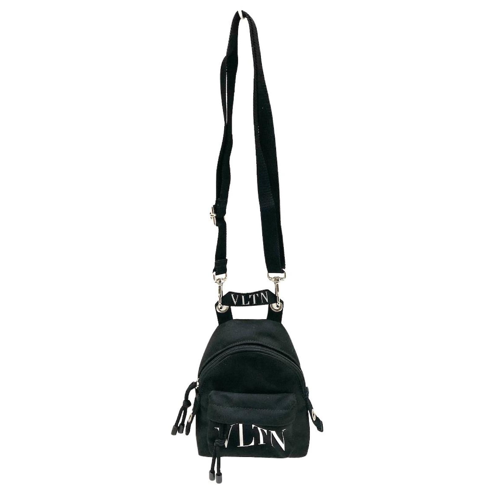 Valentino Garavani VLTN Black Synthetic ref.1064383 - Joli Closet