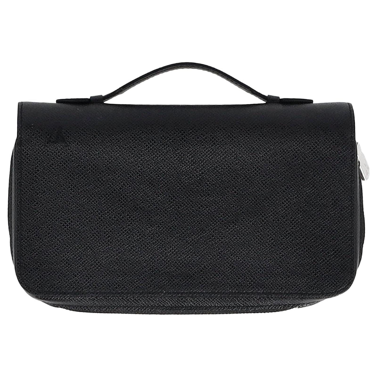 Louis Vuitton Glacier Zippy XL Wallet in Black Taiga Leather ref ...