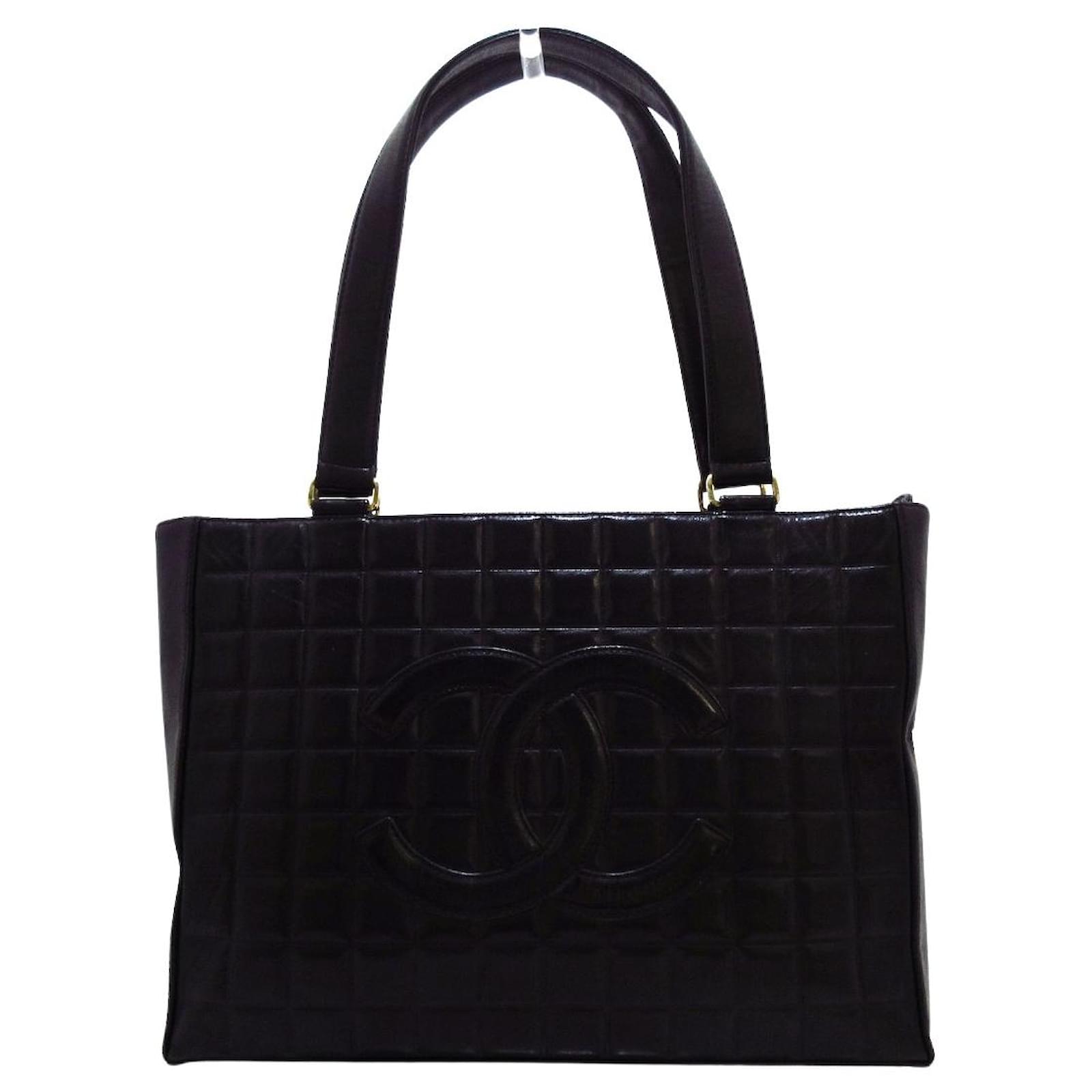 Chanel Chocolate bar Black Leather ref.JC1069088 (Sold) - Joli Closet