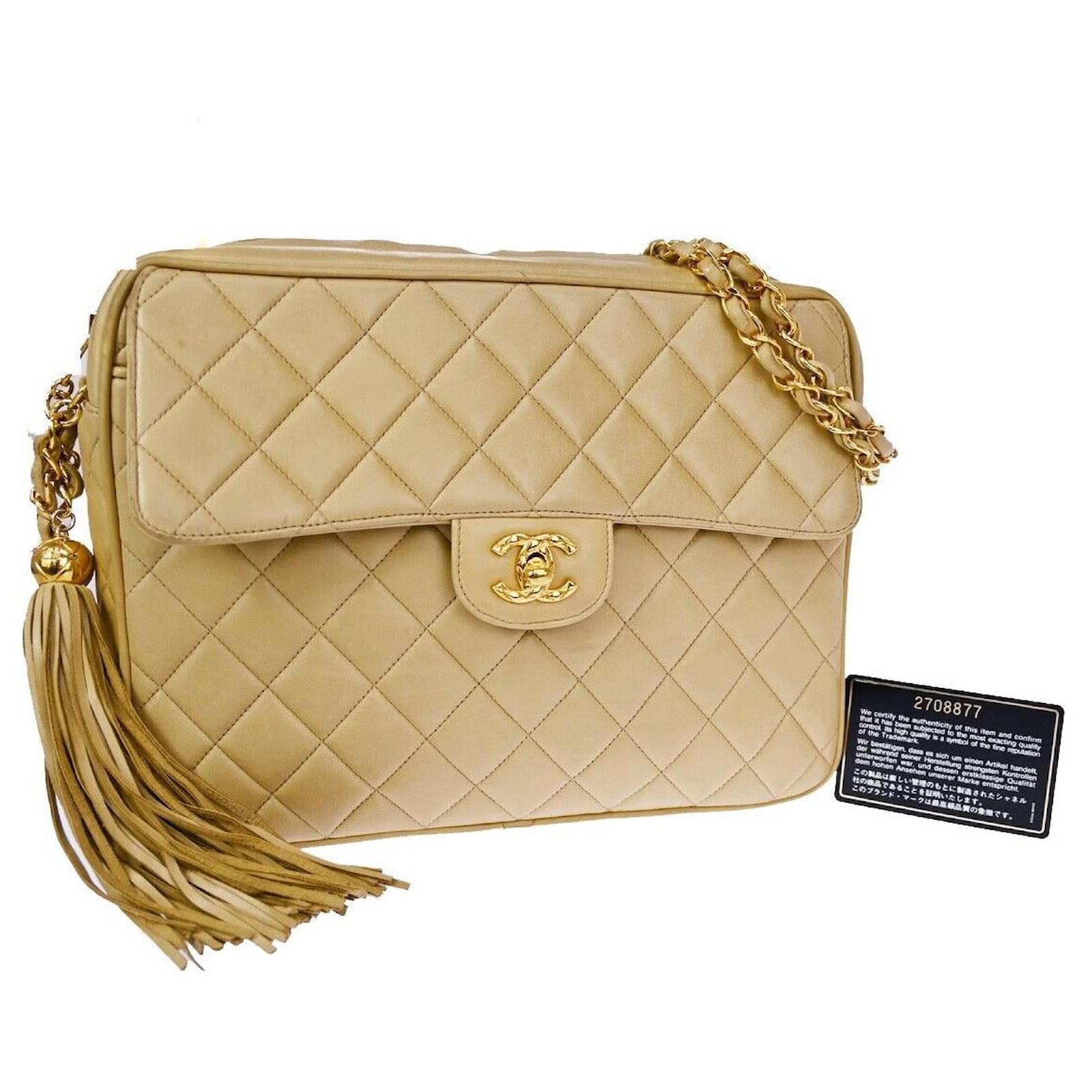 Chanel camera Beige Leather ref.1071433 - Joli Closet