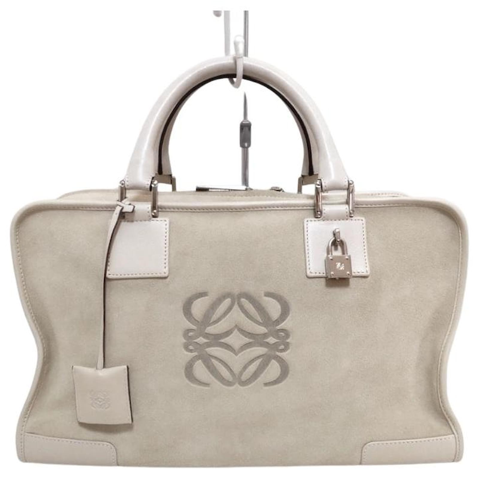 LOEWE AMAZONA Beige Suede ref.JC1075756 (Sold) - Joli Closet