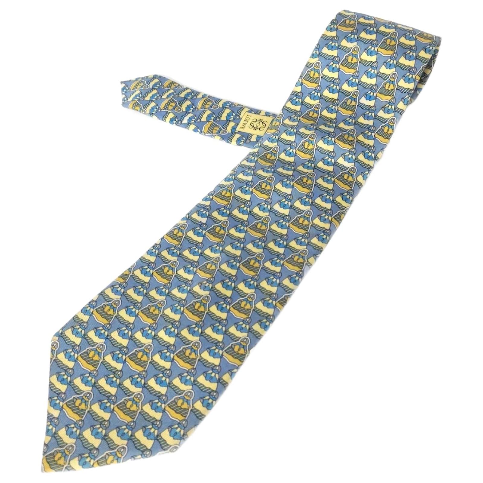 Loewe Multiple colors Silk ref.1075900 - Joli Closet