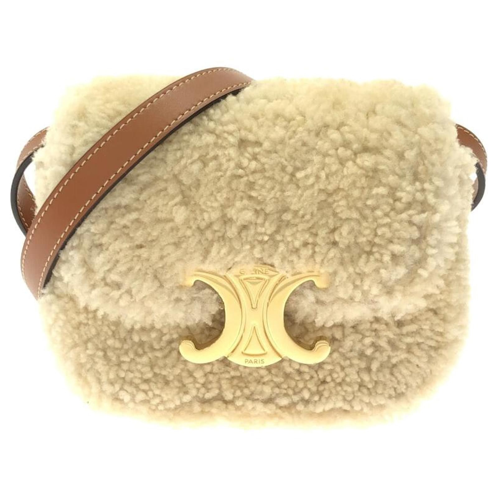 Céline Triomphe Beige Fur ref.1079679 - Joli Closet