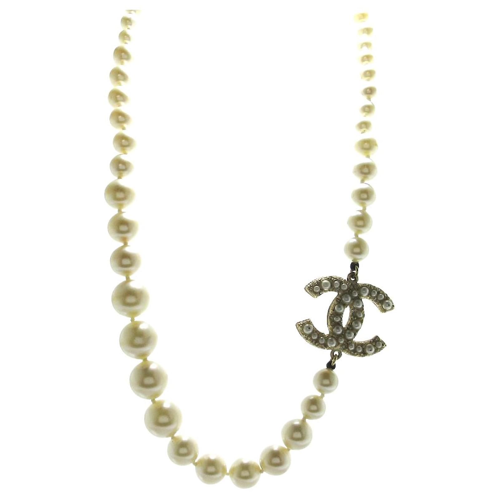 Timeless Chanel COCO Mark Golden Plastic ref.1079896 - Joli Closet